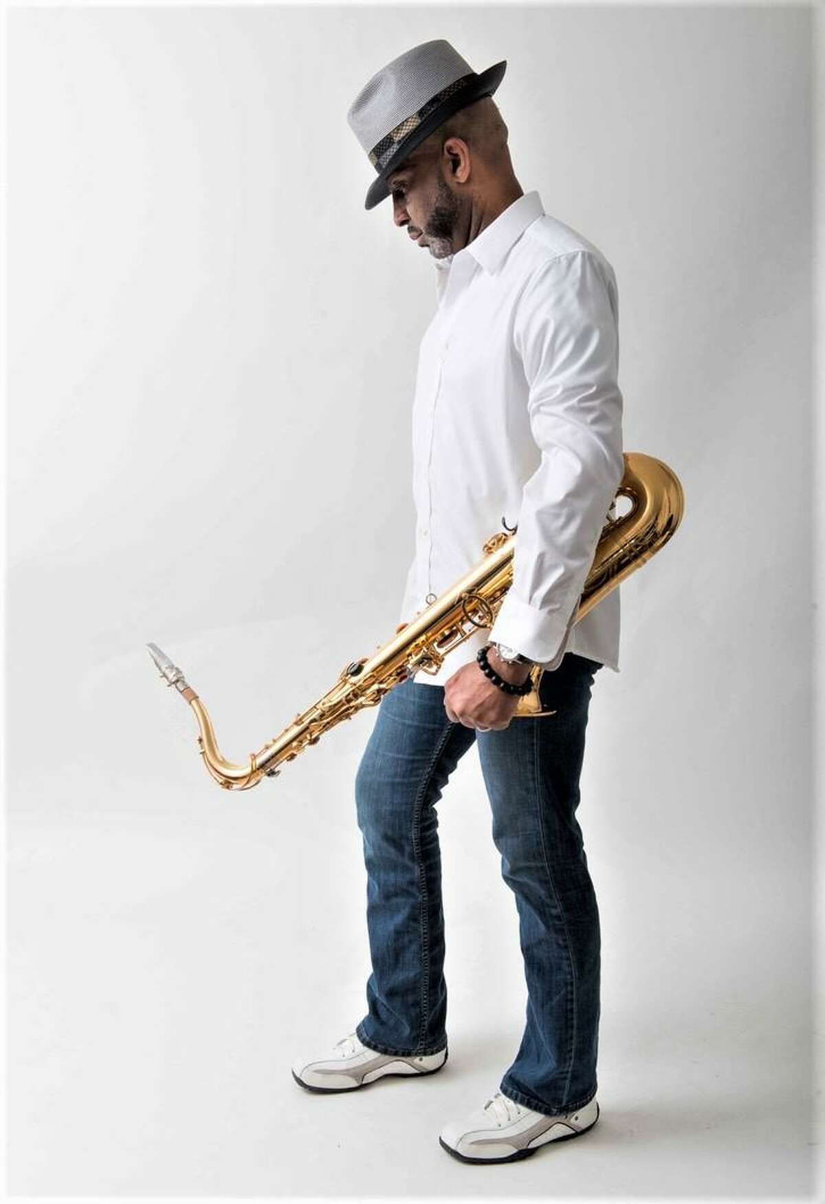 Ex-Middletown deputy police chief picks up sax late in life; now ...