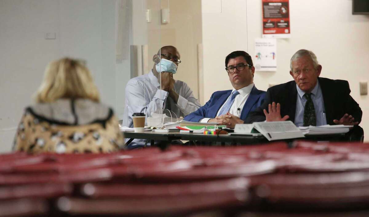 Jury selection resumes in the killing of SAPD Detective Ben Marconi