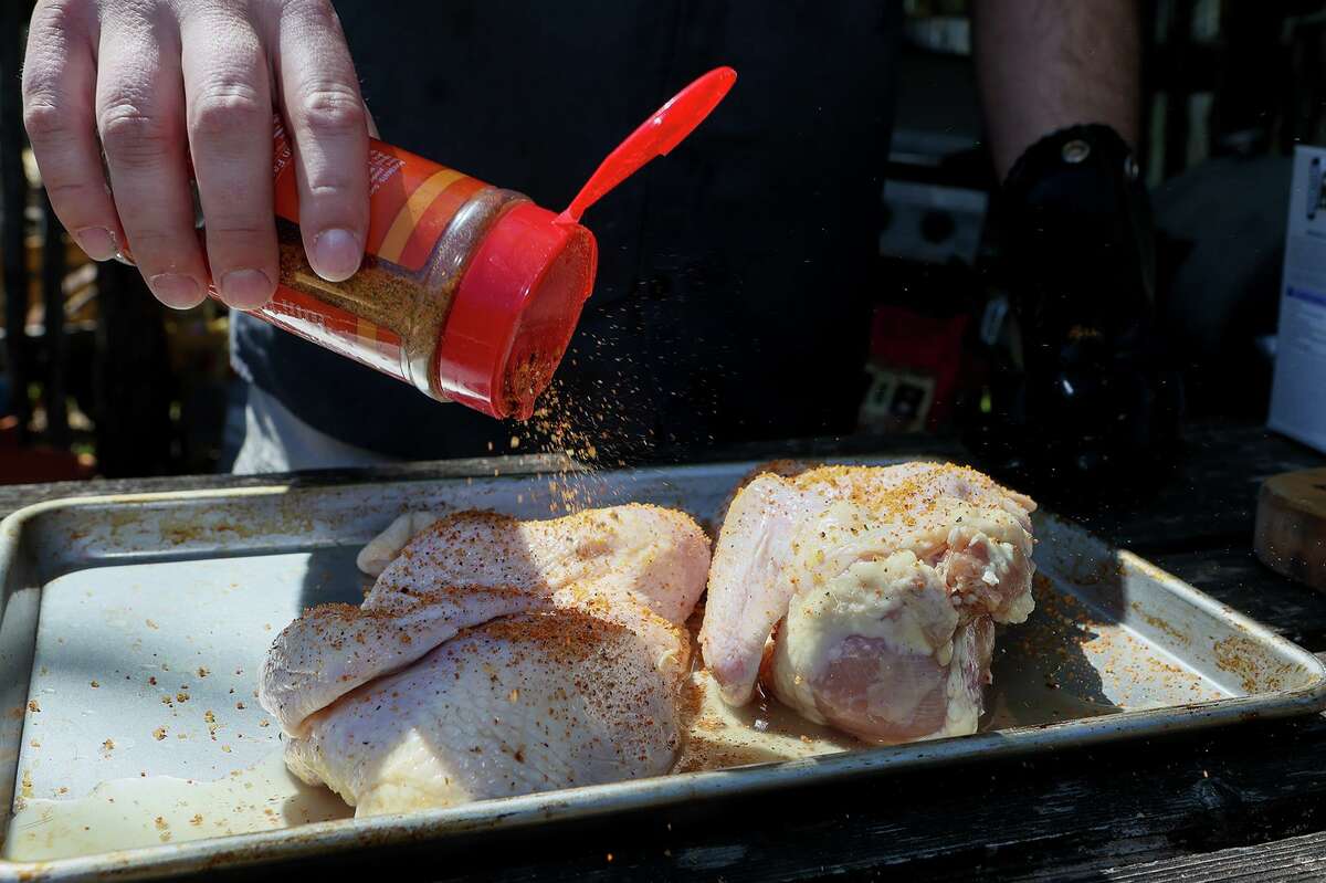 The best way to grill chicken to get the most juiciness and flavor ...