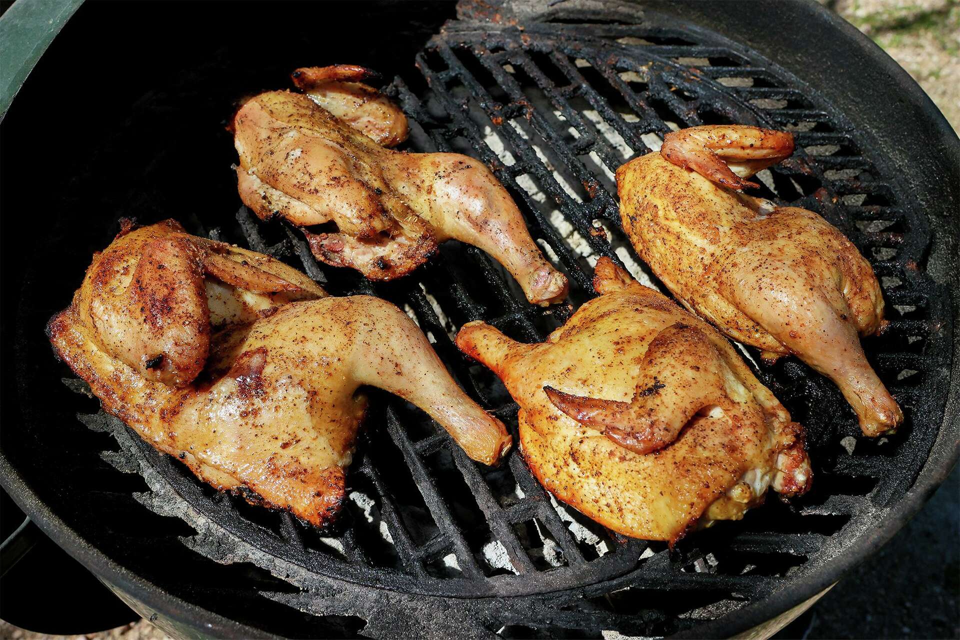 The best way to grill chicken to get the most juiciness and flavor ...