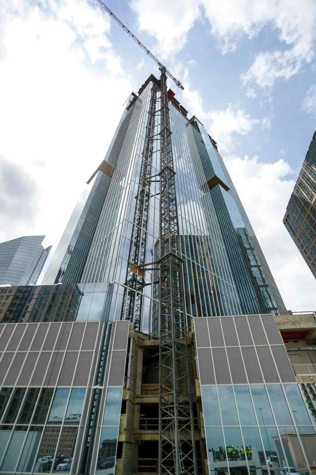 47-story Texas Tower reaches construction milestone