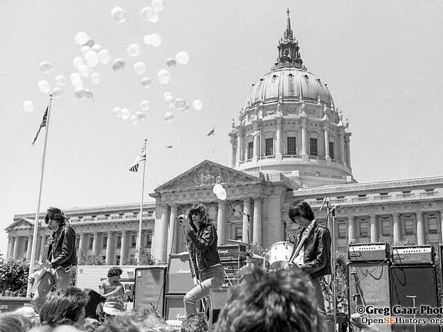 Greg Gaar photographed S.F. rock history. Now he’s sharing 1,114 images ...