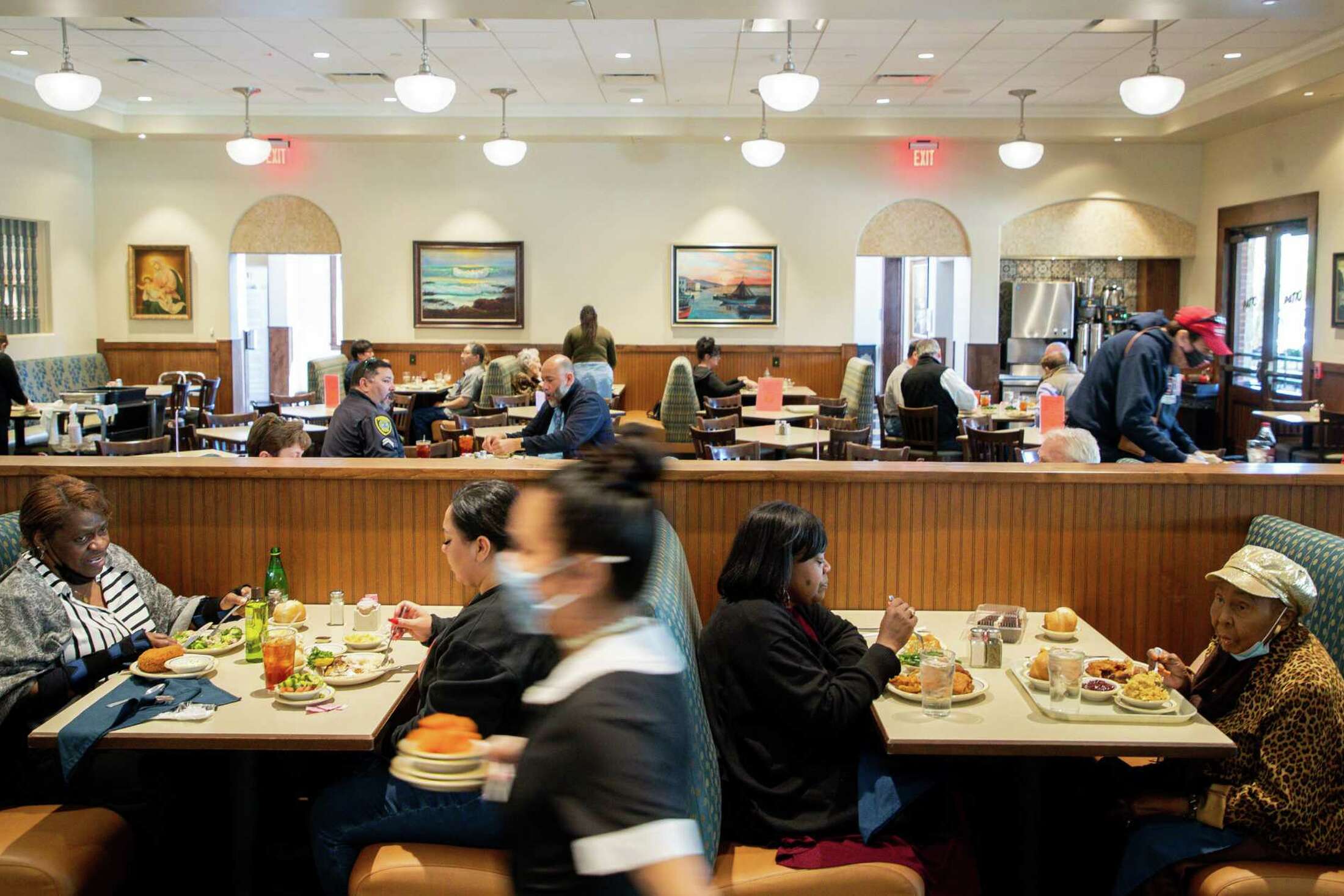 Houston restaurant Cleburne Cafeteria featured on Good Morning America
