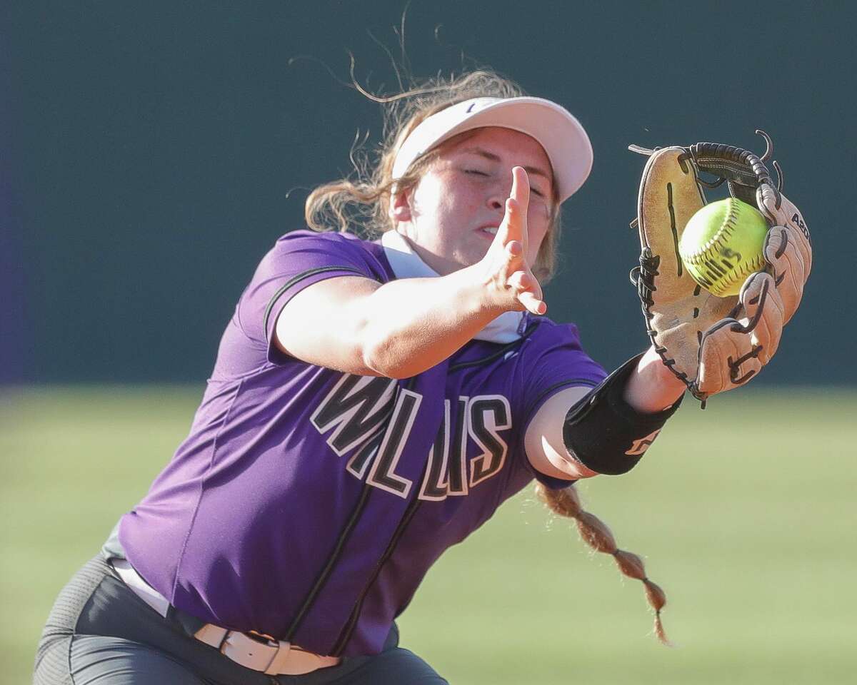 SOFTBALL: Willis opens district play with big win over The Woodlands