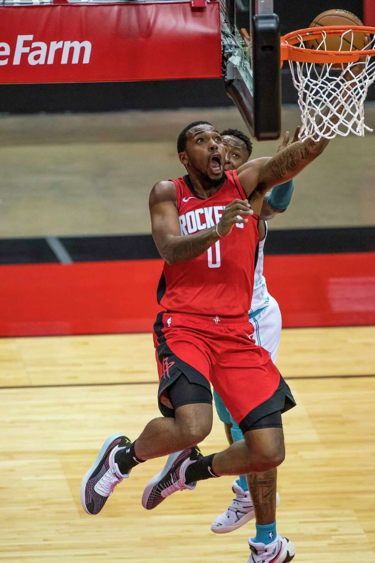 Rockets fall back to reality with blowout loss to Hornets