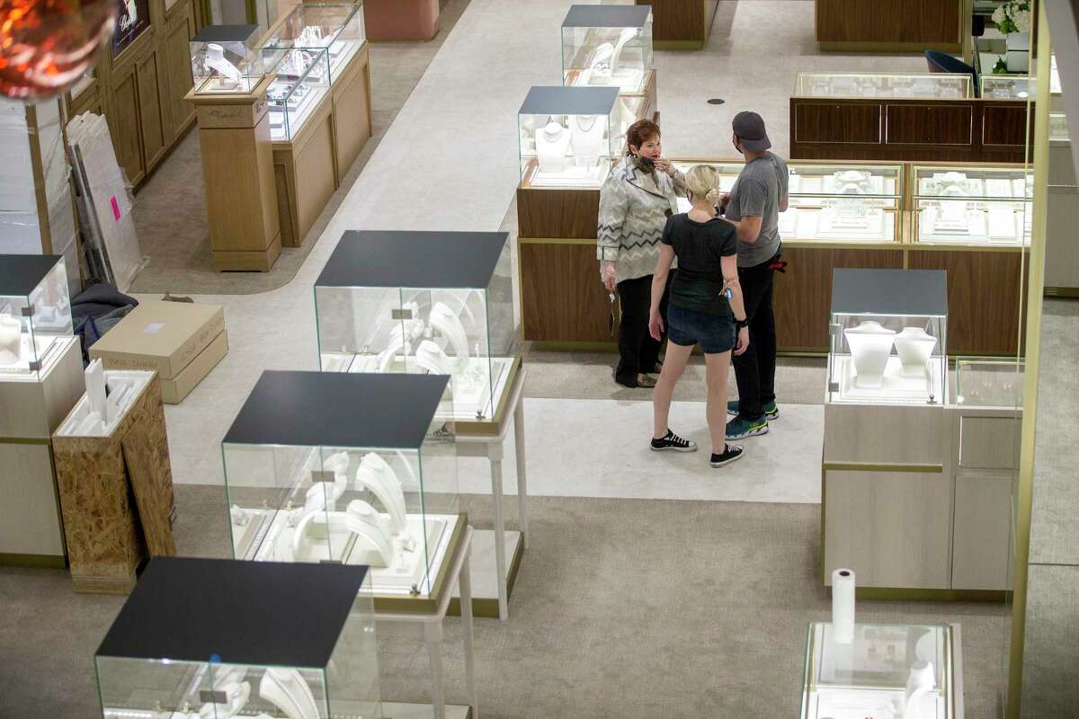 Zadok Jewelers readies new mixed-use retail center on Post Oak