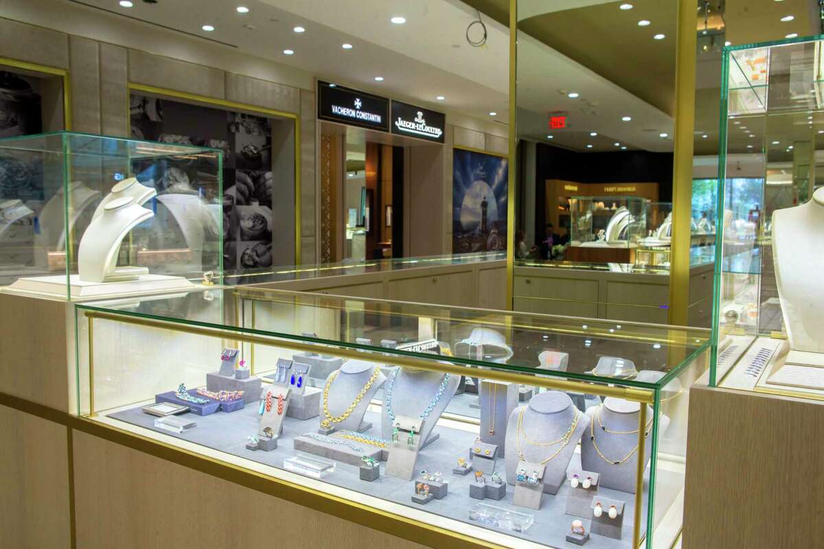 Zadok Jewelers readies new mixed-use retail center on Post Oak