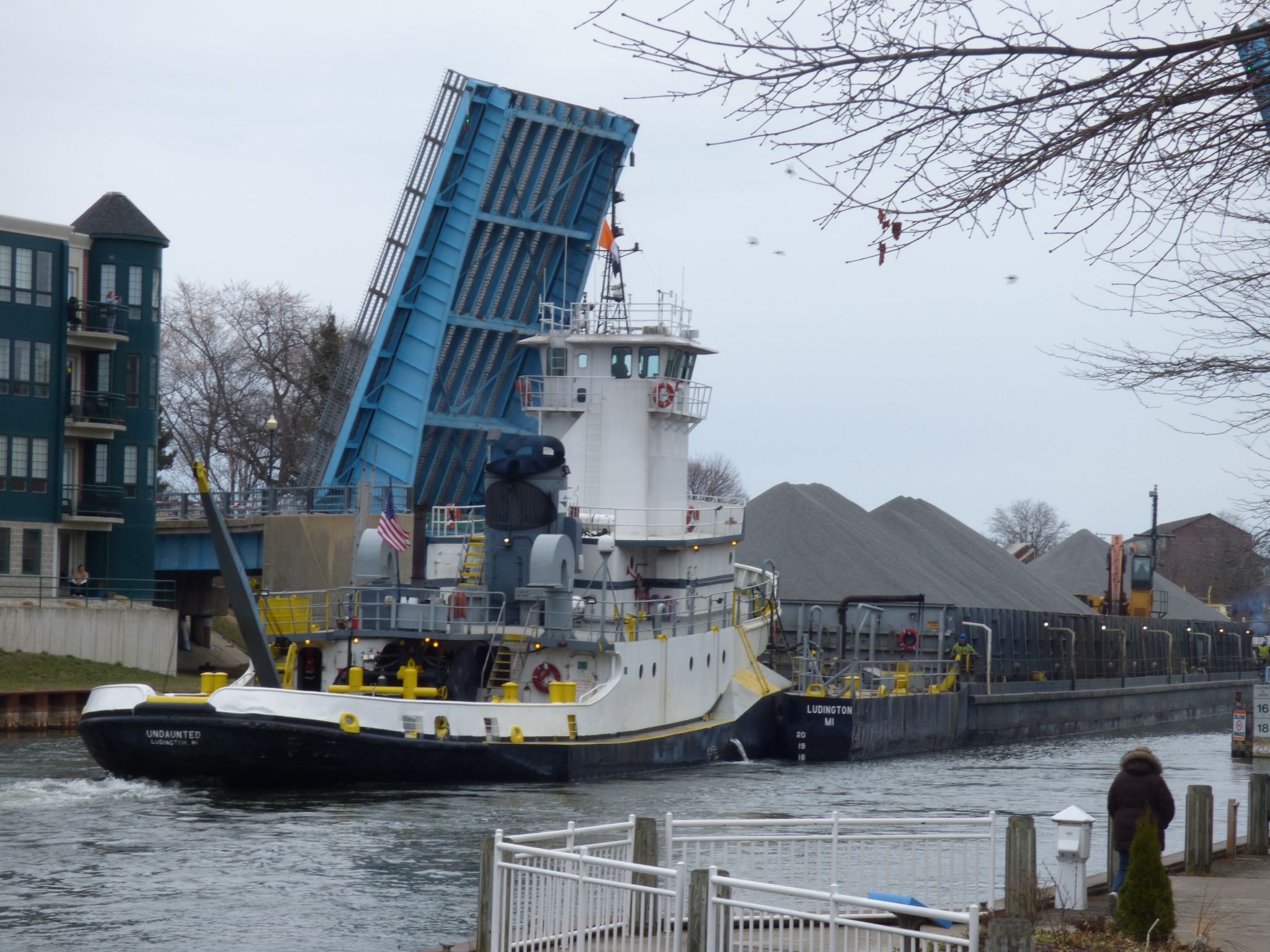 VIDEO: Watch the first ship of the season arrive in Manistee