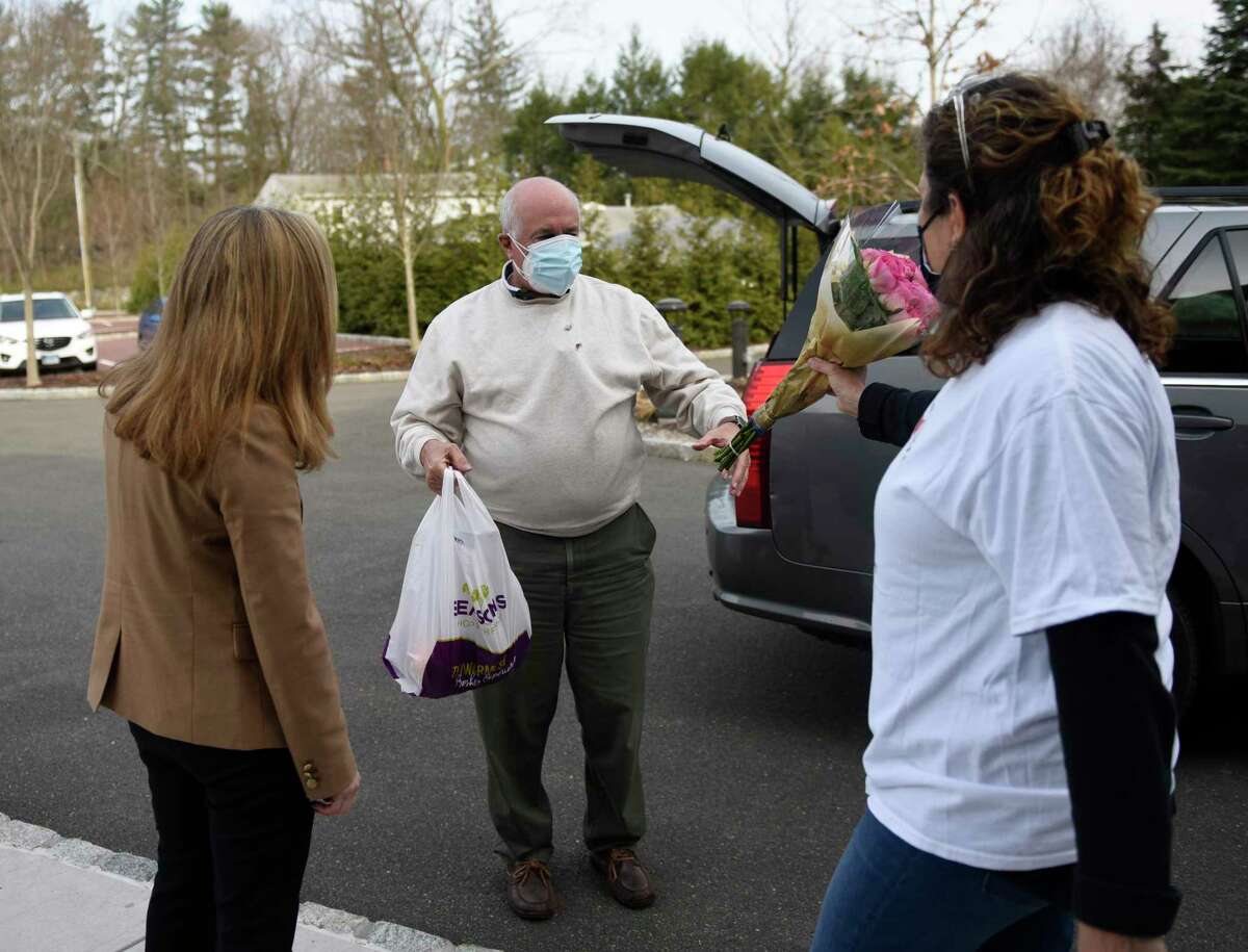 In person or virtual? Jewish faithful across Greenwich prepare for ...