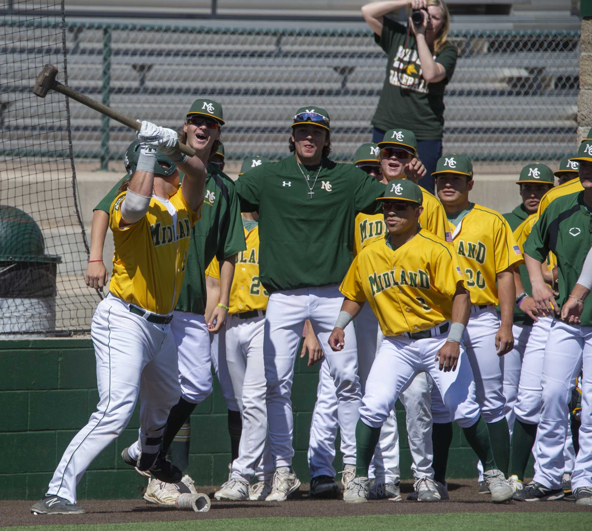 JC BASEBALL: Chaps take 2 over Westerners behind 9-run eighth