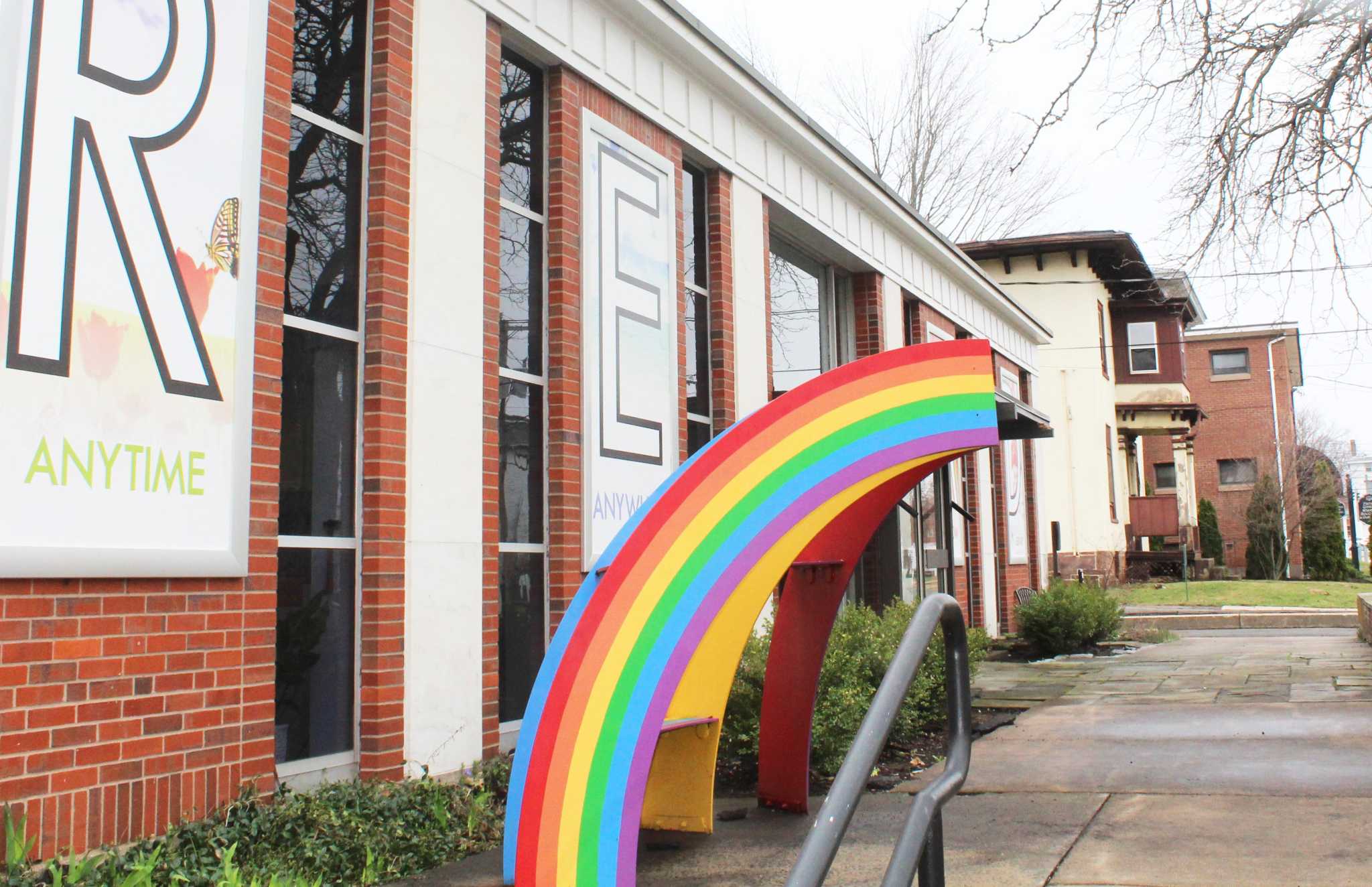 Russell Library offers free Wi-Fi hotspots to Middletown students