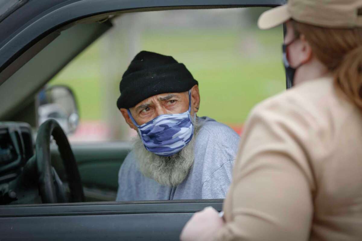 Houstonians line up for rent assistance with end to eviction moratorium ...