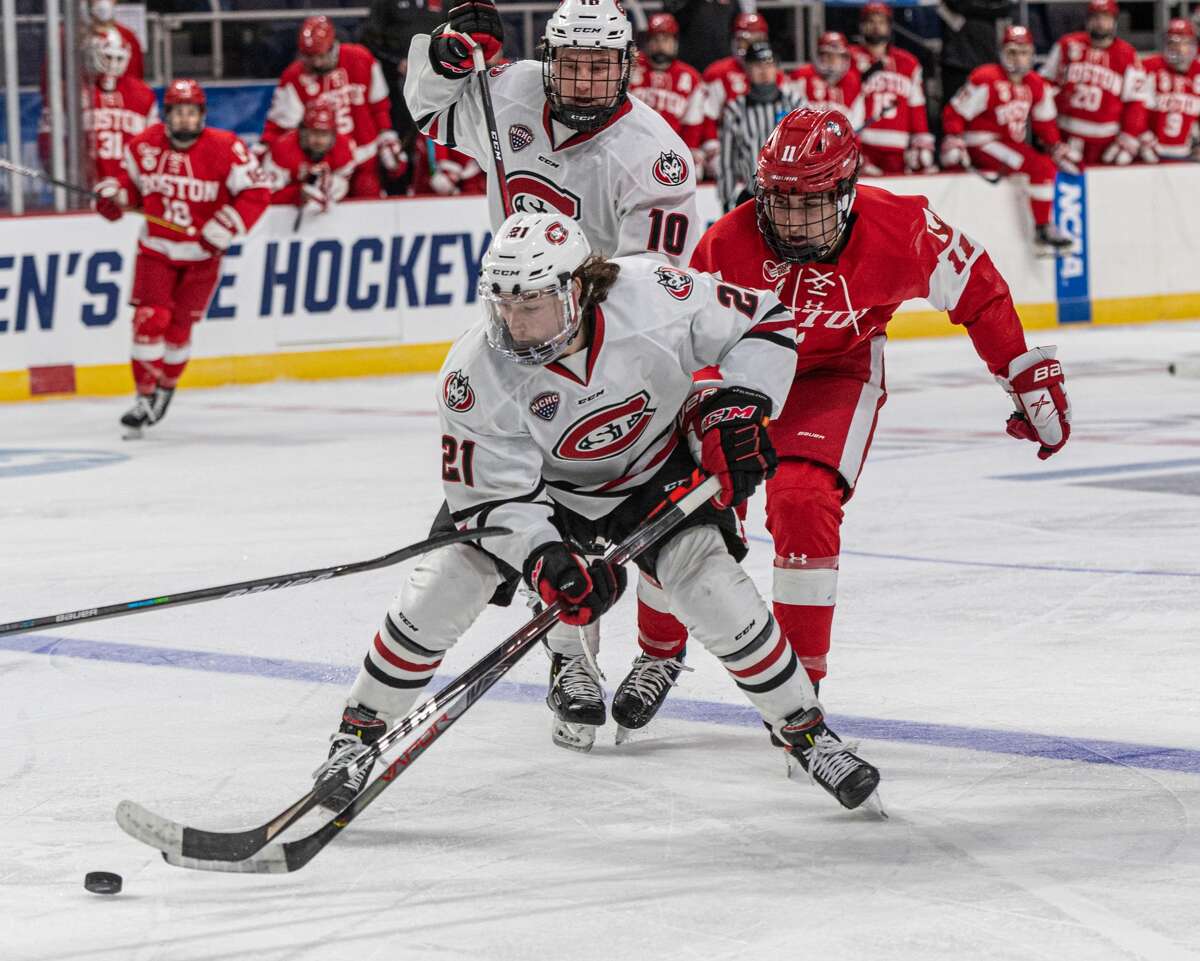 Top-seeded Boston College finally gets to take the ice at Times Union ...