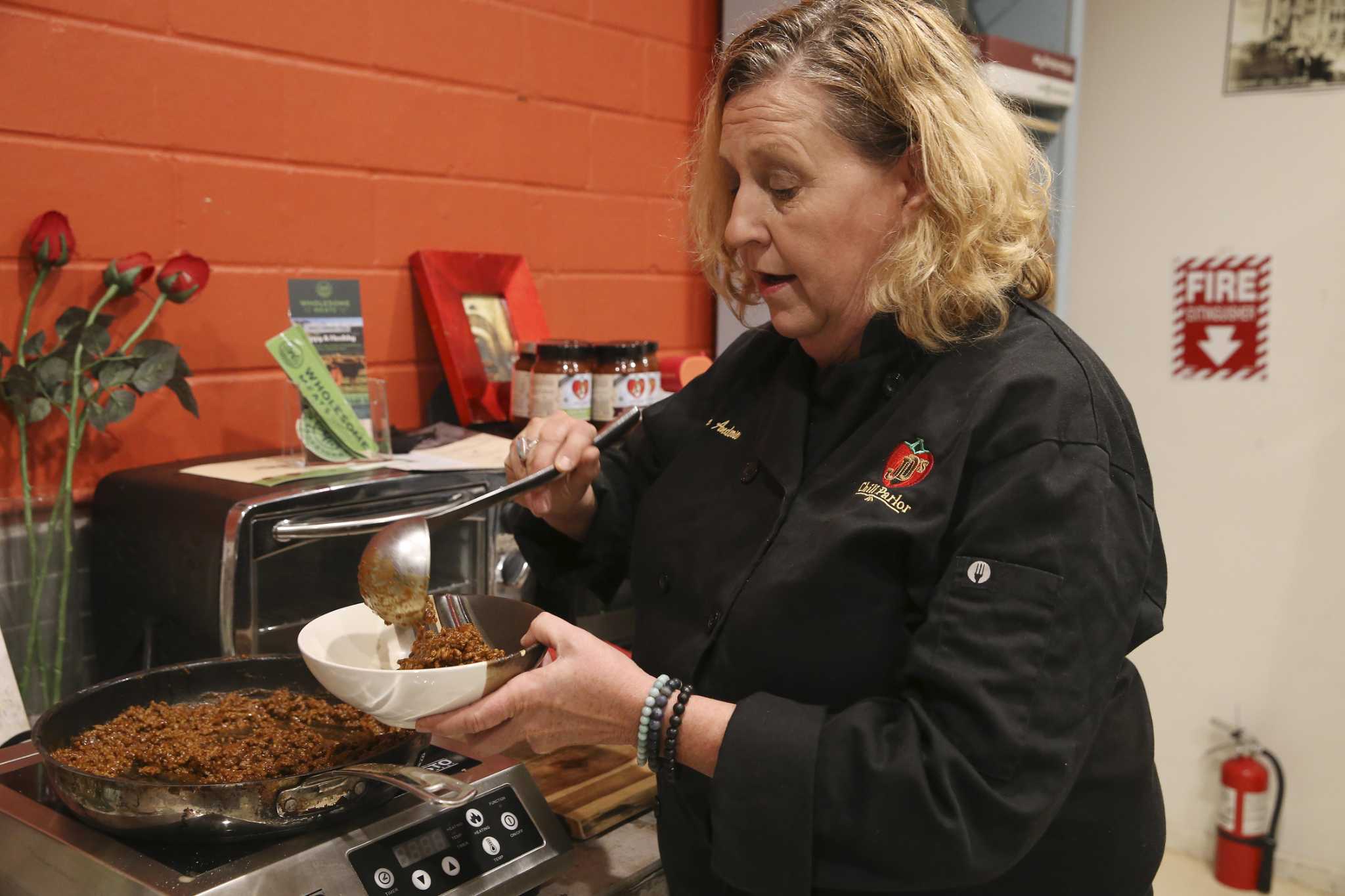 San Antonio’s current ‘Chili Queen’ of JD’s Chili Parlor, Diana ...