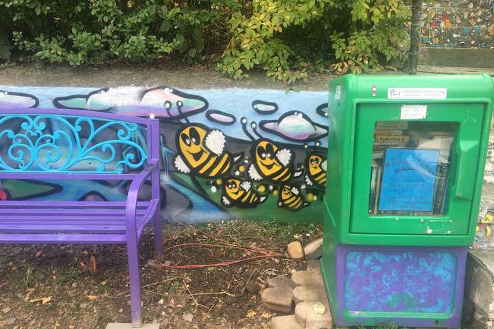 What caught my eye: Troy home a dazzling spectacle of local art