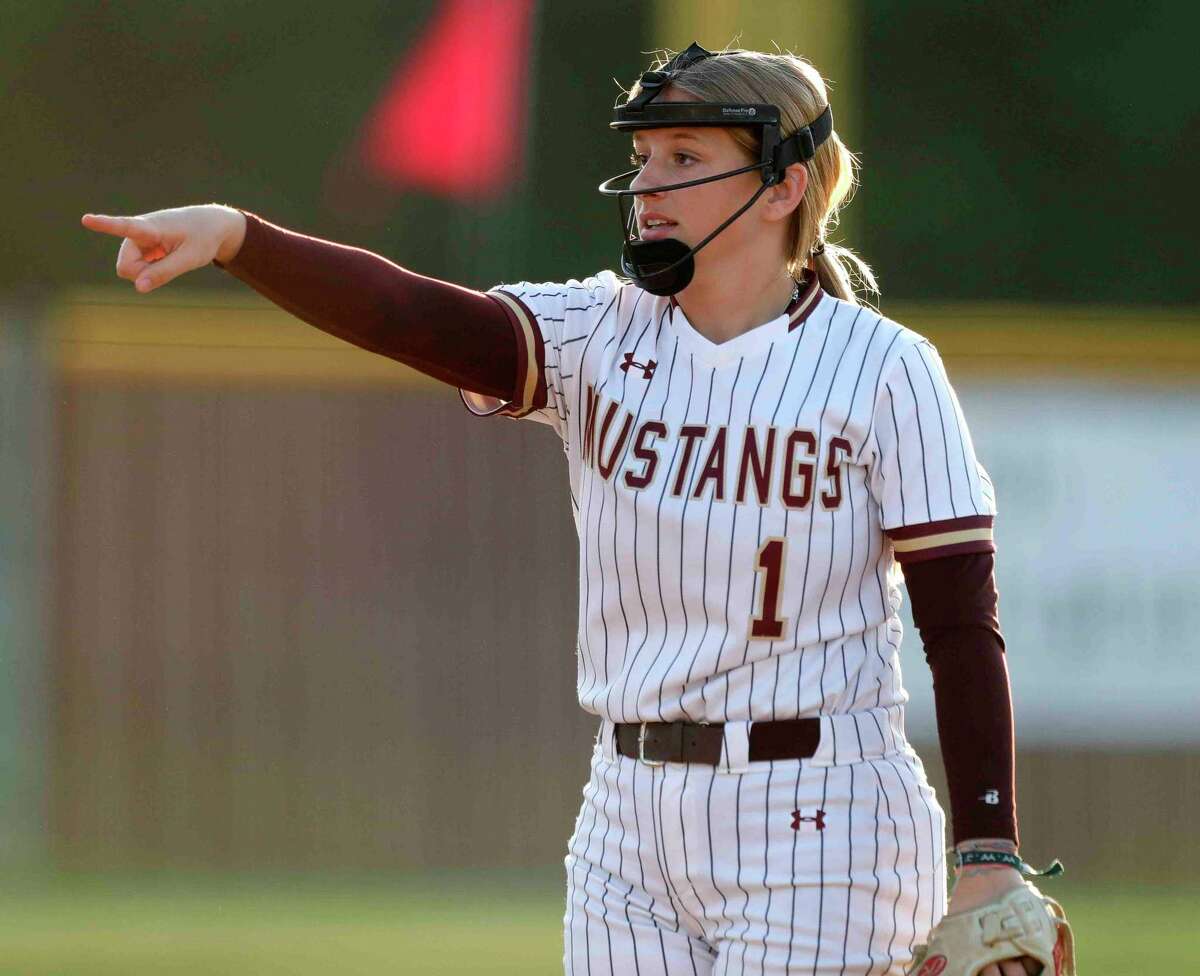 SOFTBALL: Magnolia West edges Brenham for 11th-straight win