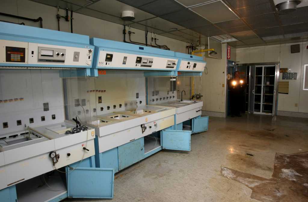 State looking to sell former GE lab once eyed for nano