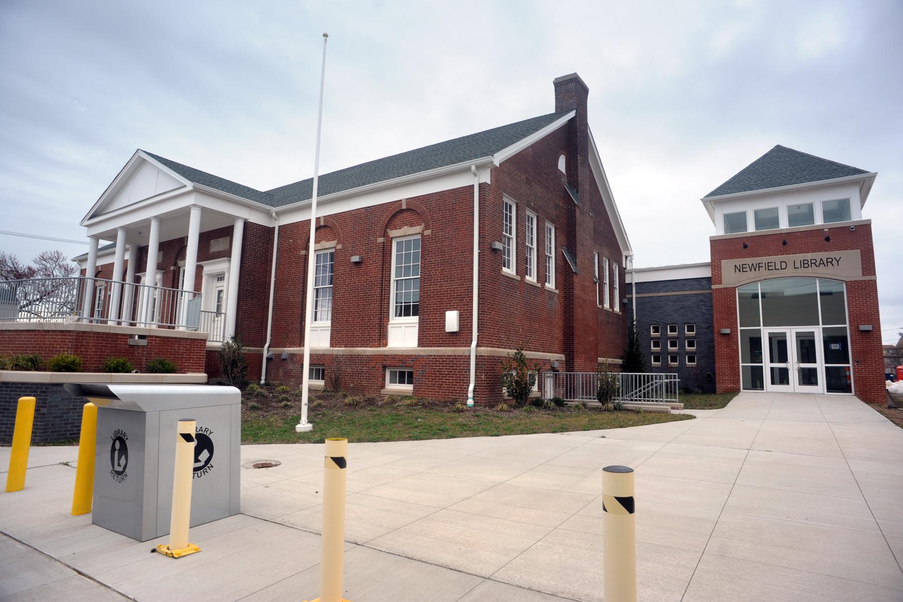 Bridgeport library, East End leaders express concern about delayed ...