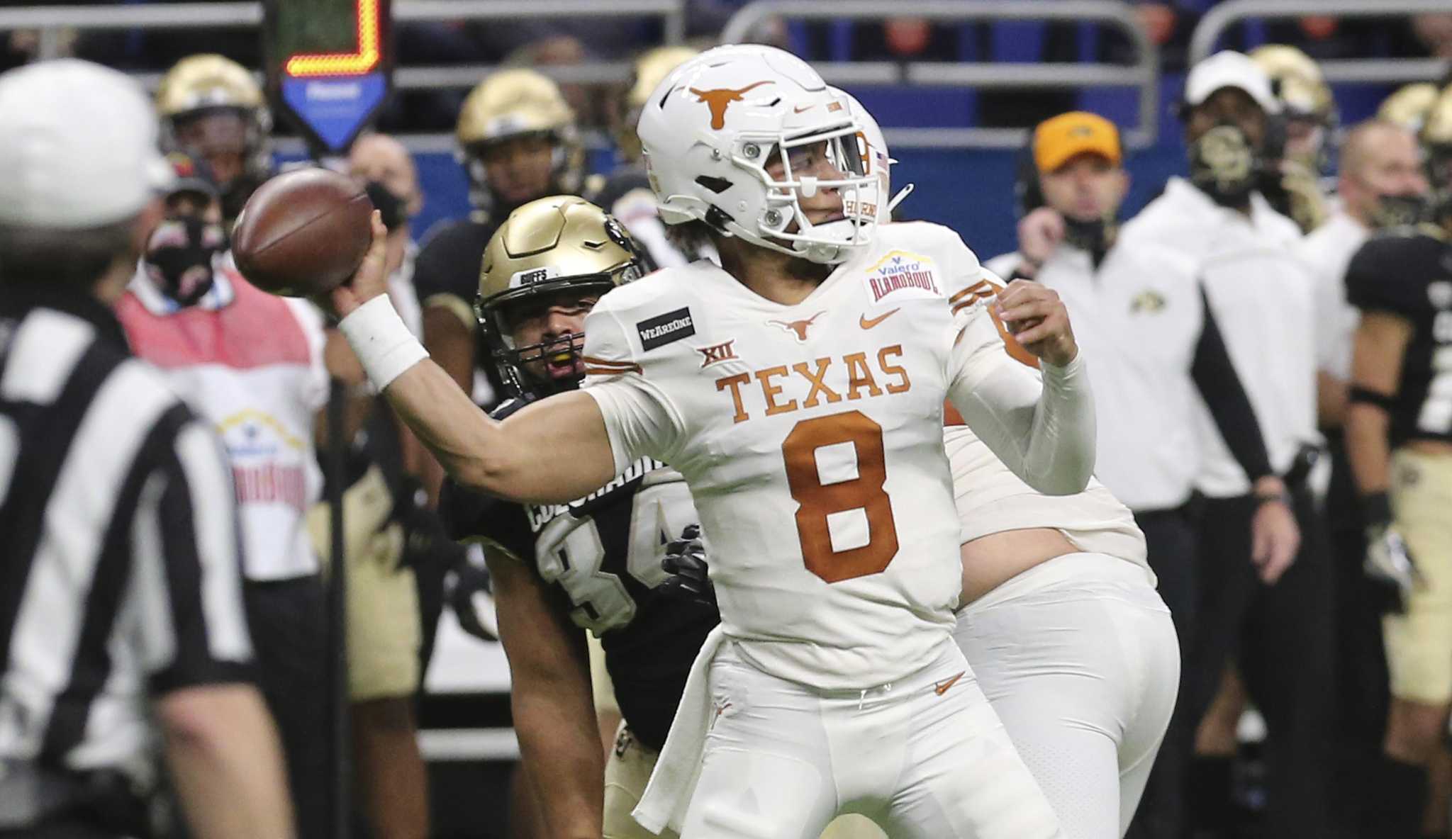 As Texas QB battle rages on, Longhorns like what they see