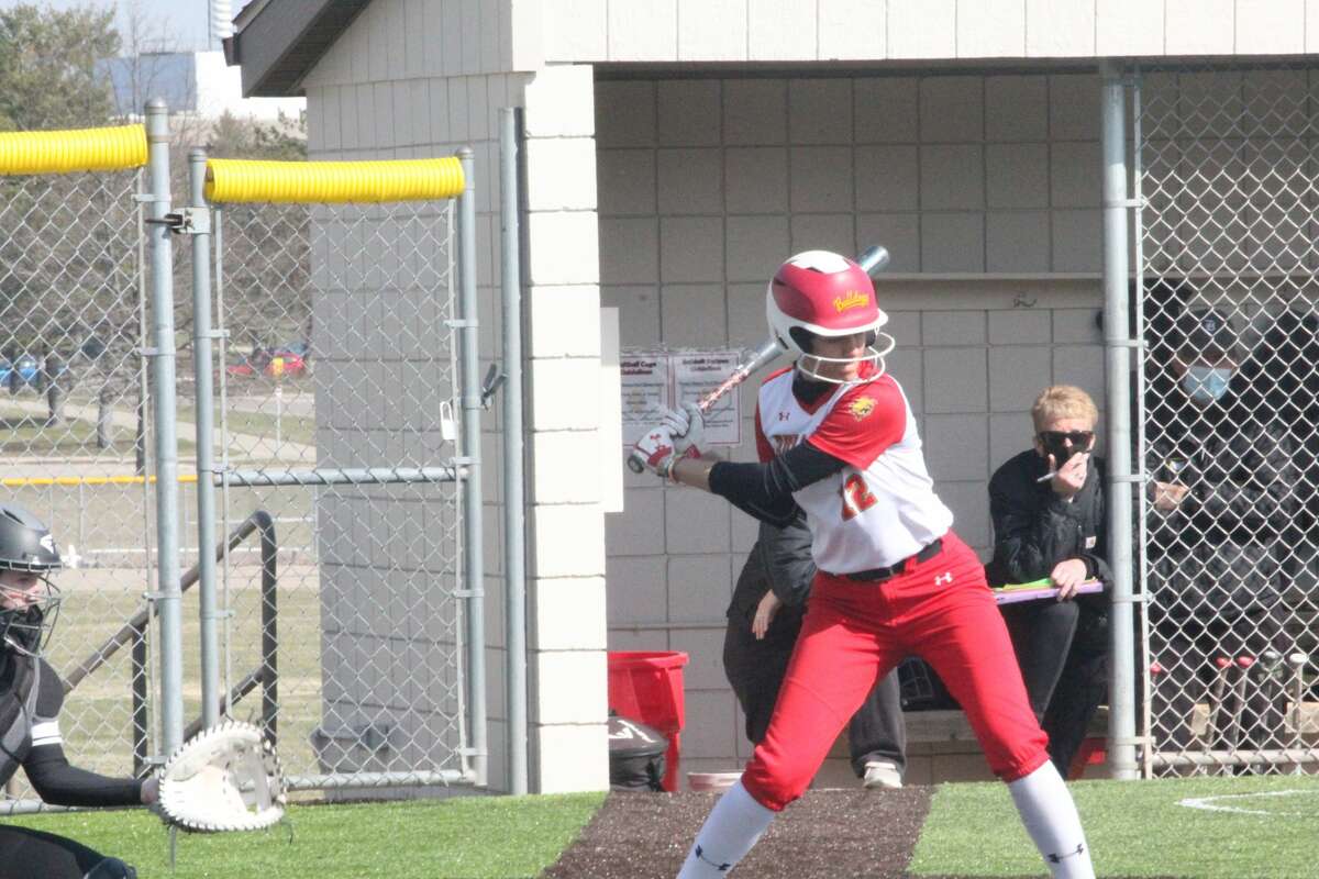 Ferris softball team earns first GLIAC win of season