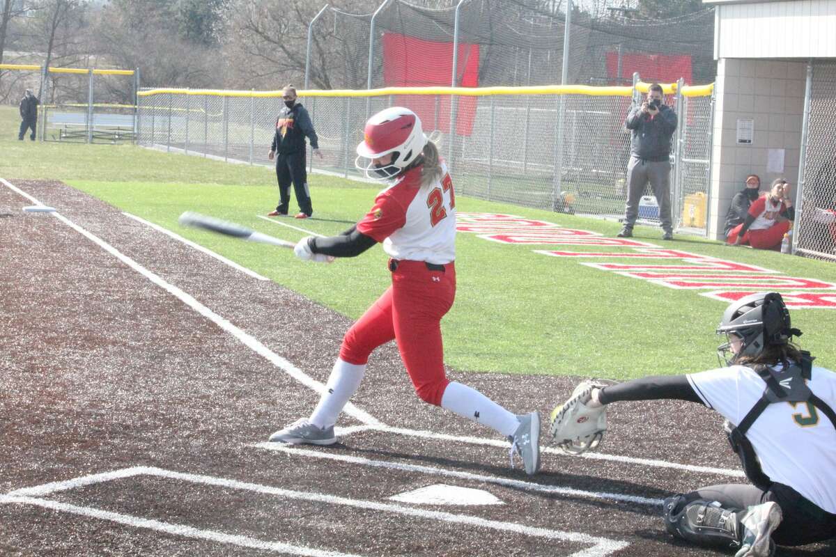 Ferris softball team earns first GLIAC win of season