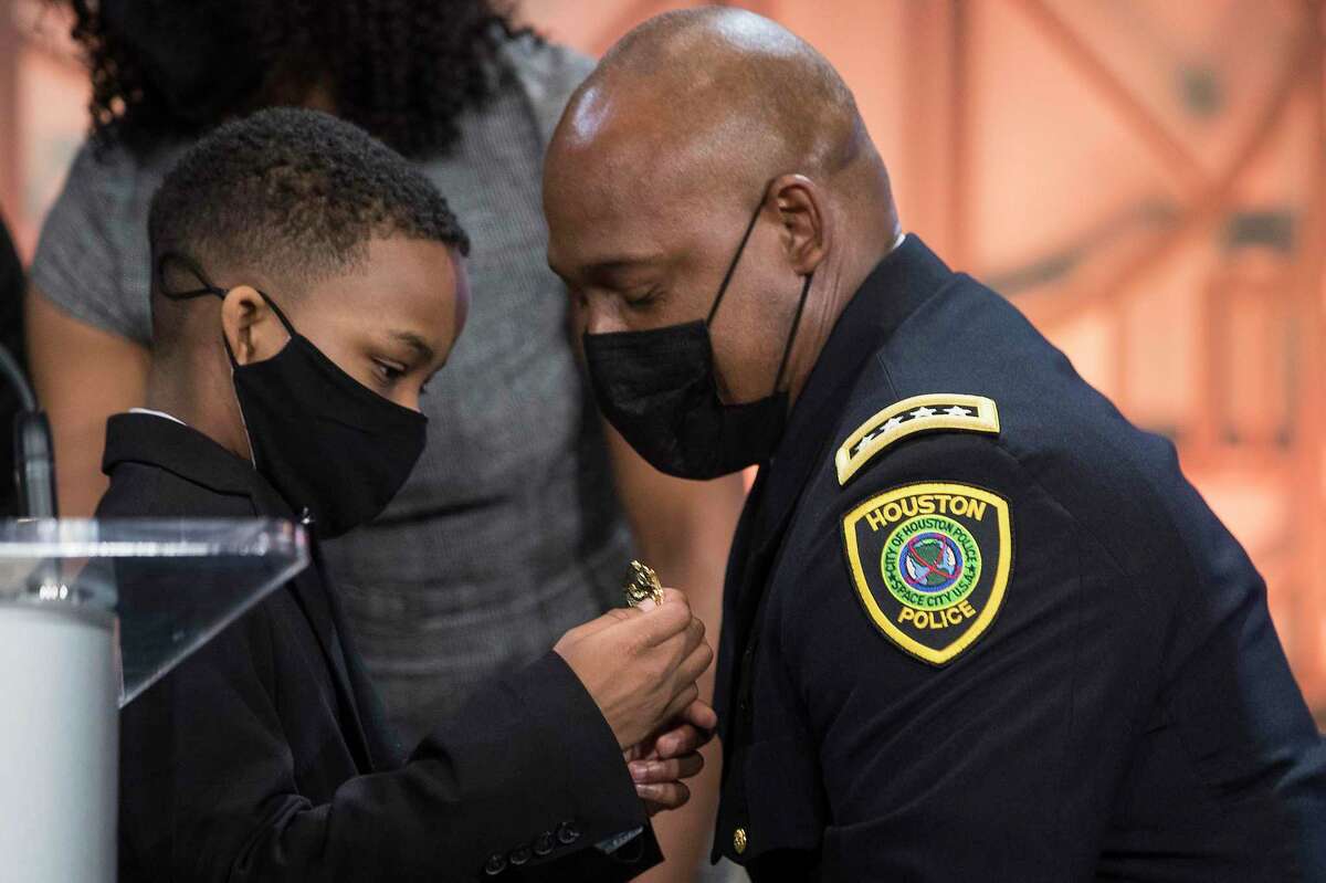 Troy Finner sworn in as Houston Police Department's new chief