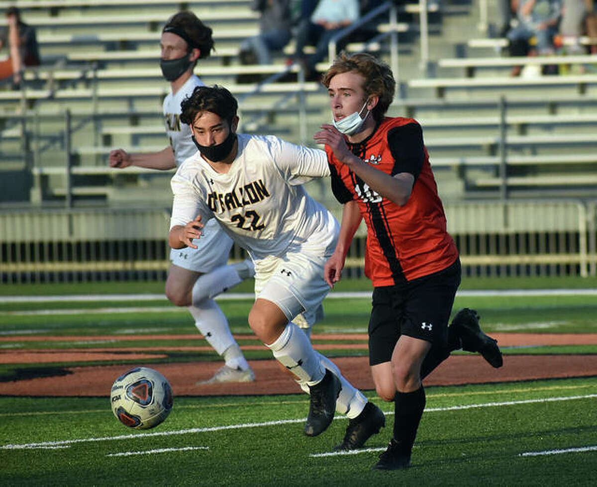 Three’s a crowd in SWC after EHS win