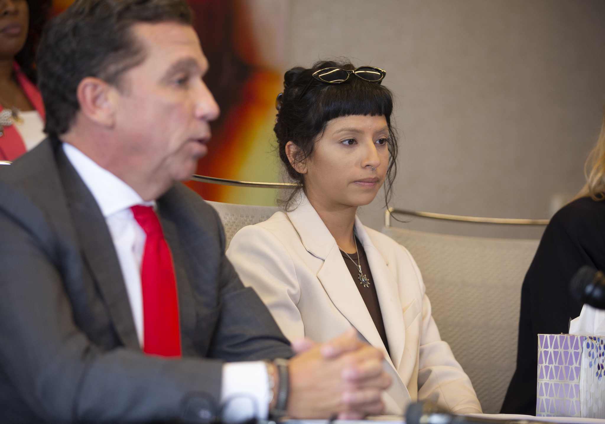 First woman to file suit against Deshaun Watson speaks publicly