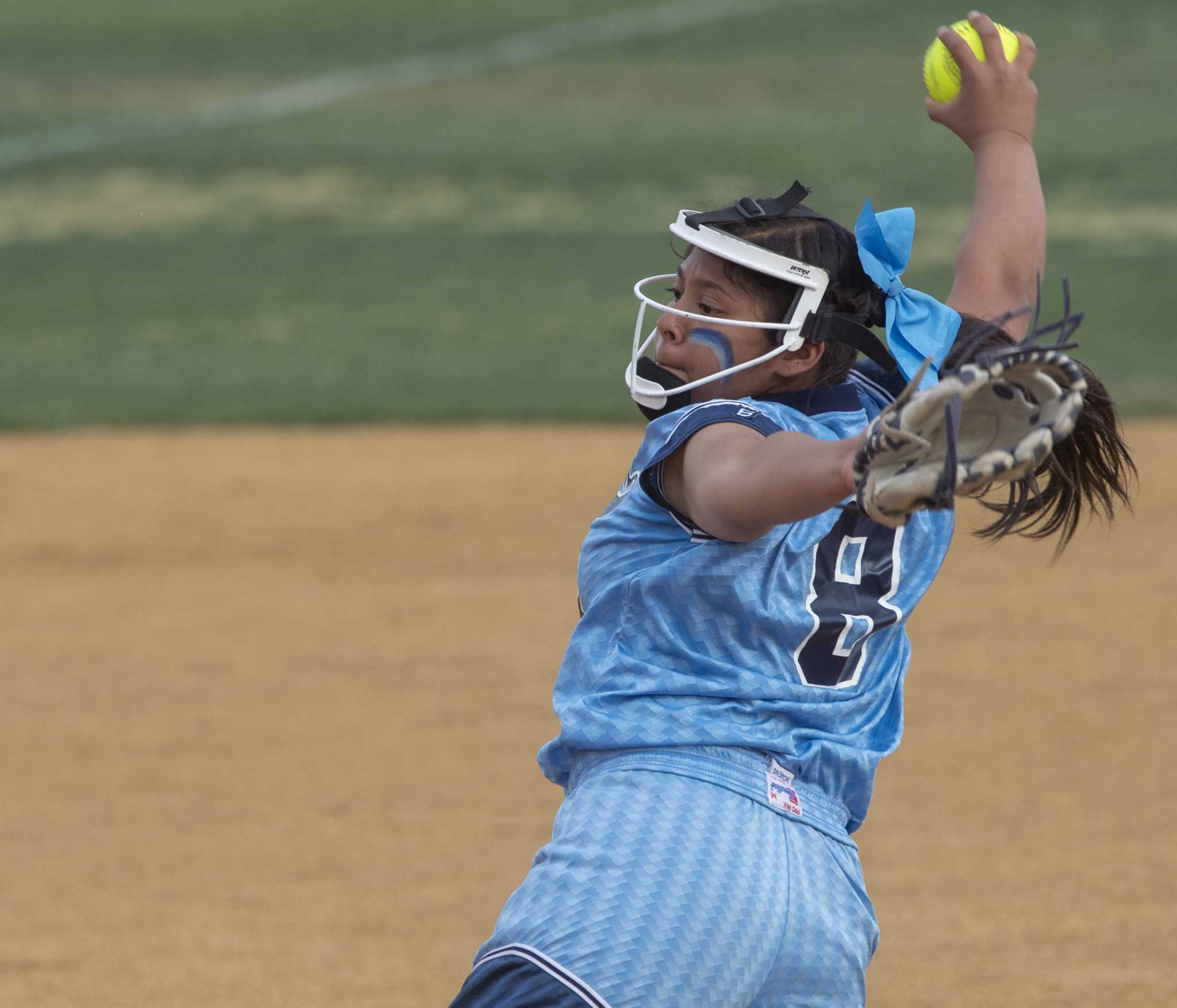 HS SPORTS BRIEFS: Greenwood softball begins playoff series