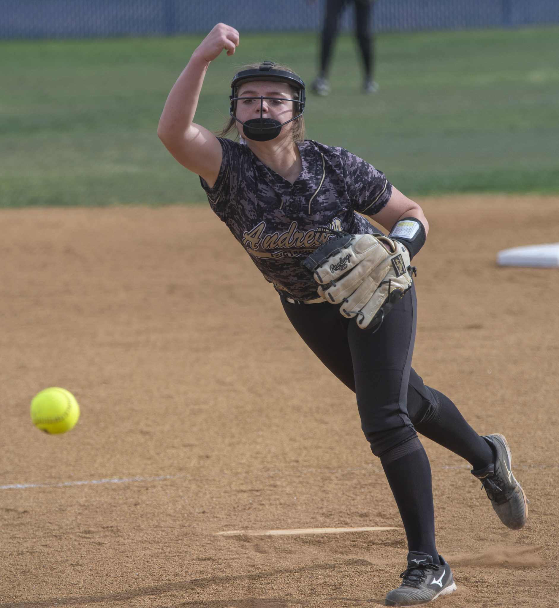 HS SOFTBALL: Andrews lands 2 superlatives on 2-4A team