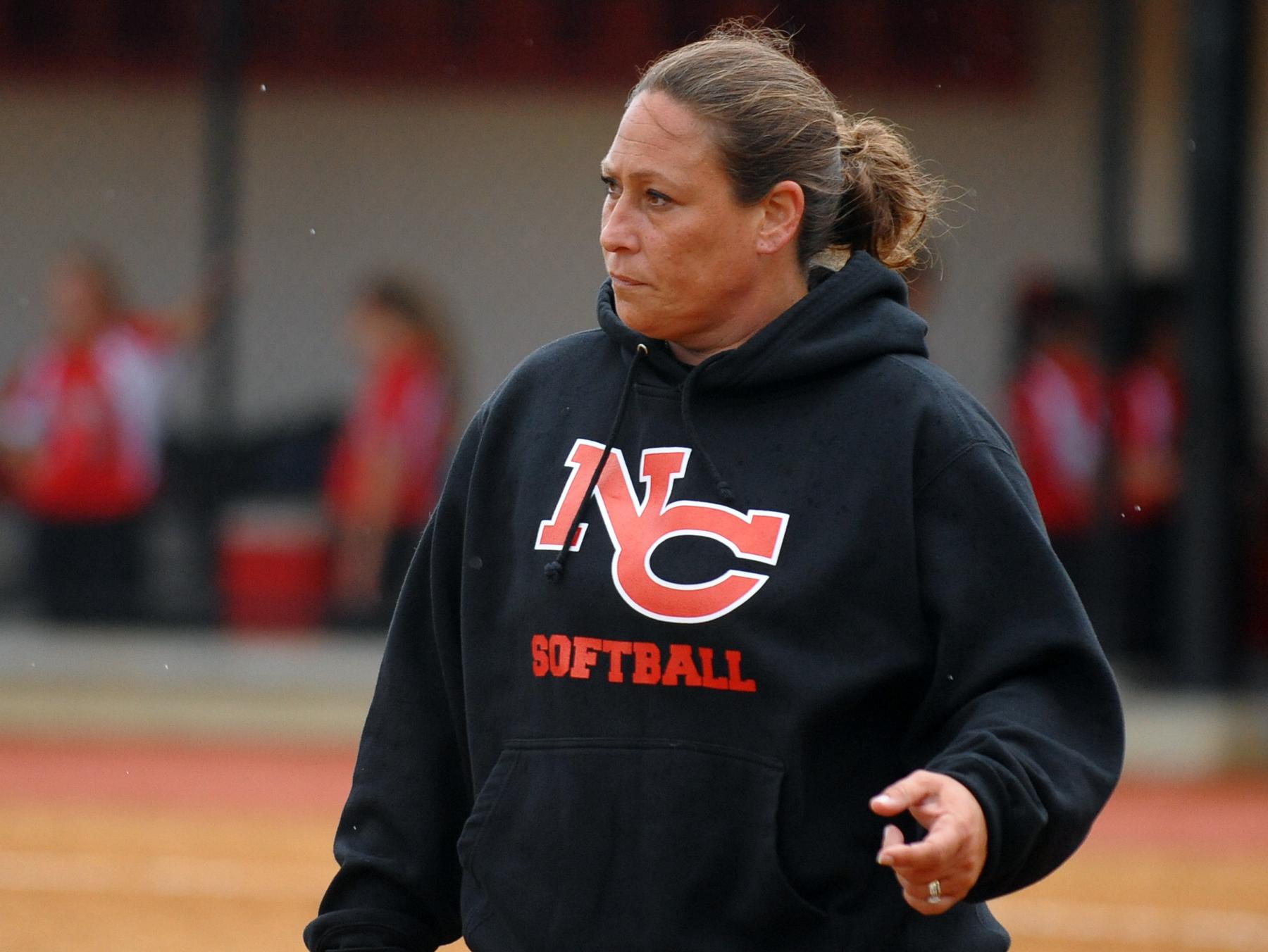 Simoneau returns to New Canaan’s softball sideline