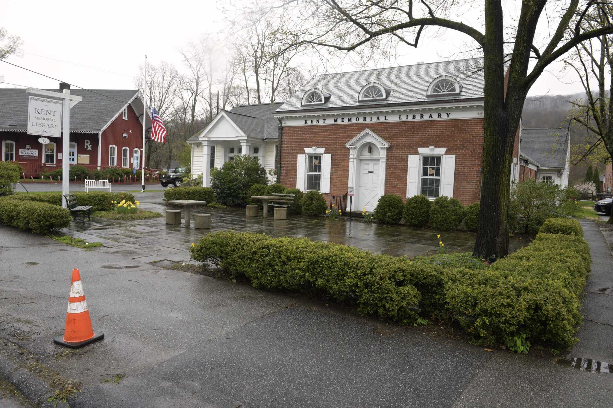 Kent Memorial Library sets April events