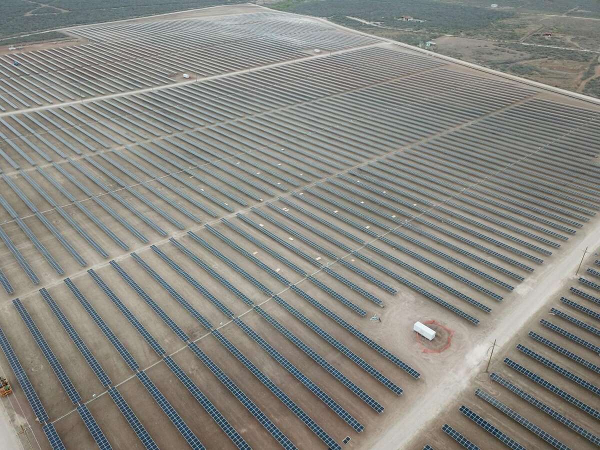 Large solar farm under construction outside Laredo secures $63 million ...