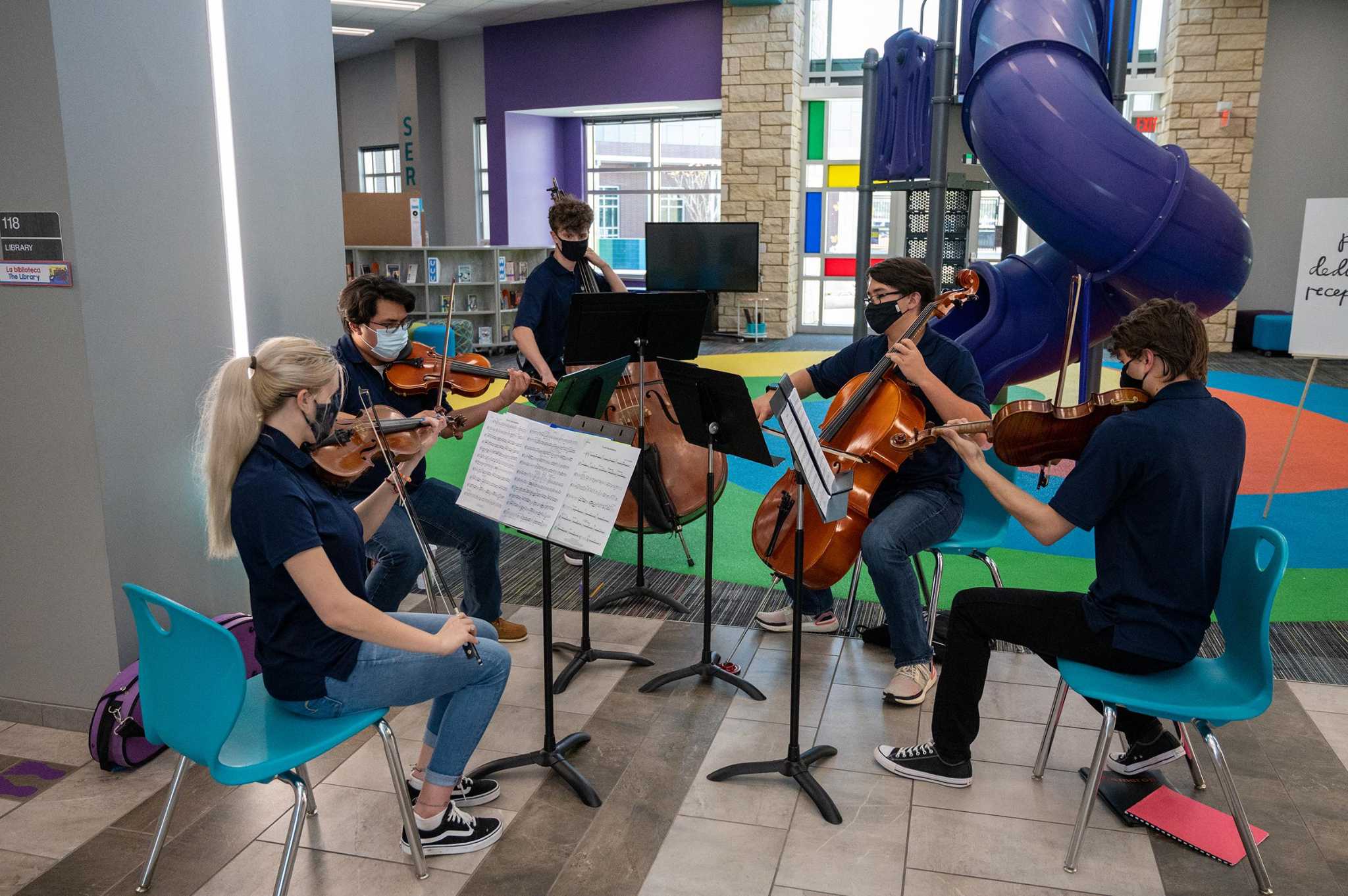 Klein ISD dedicates ‘student-designed’ Fox Elementary school