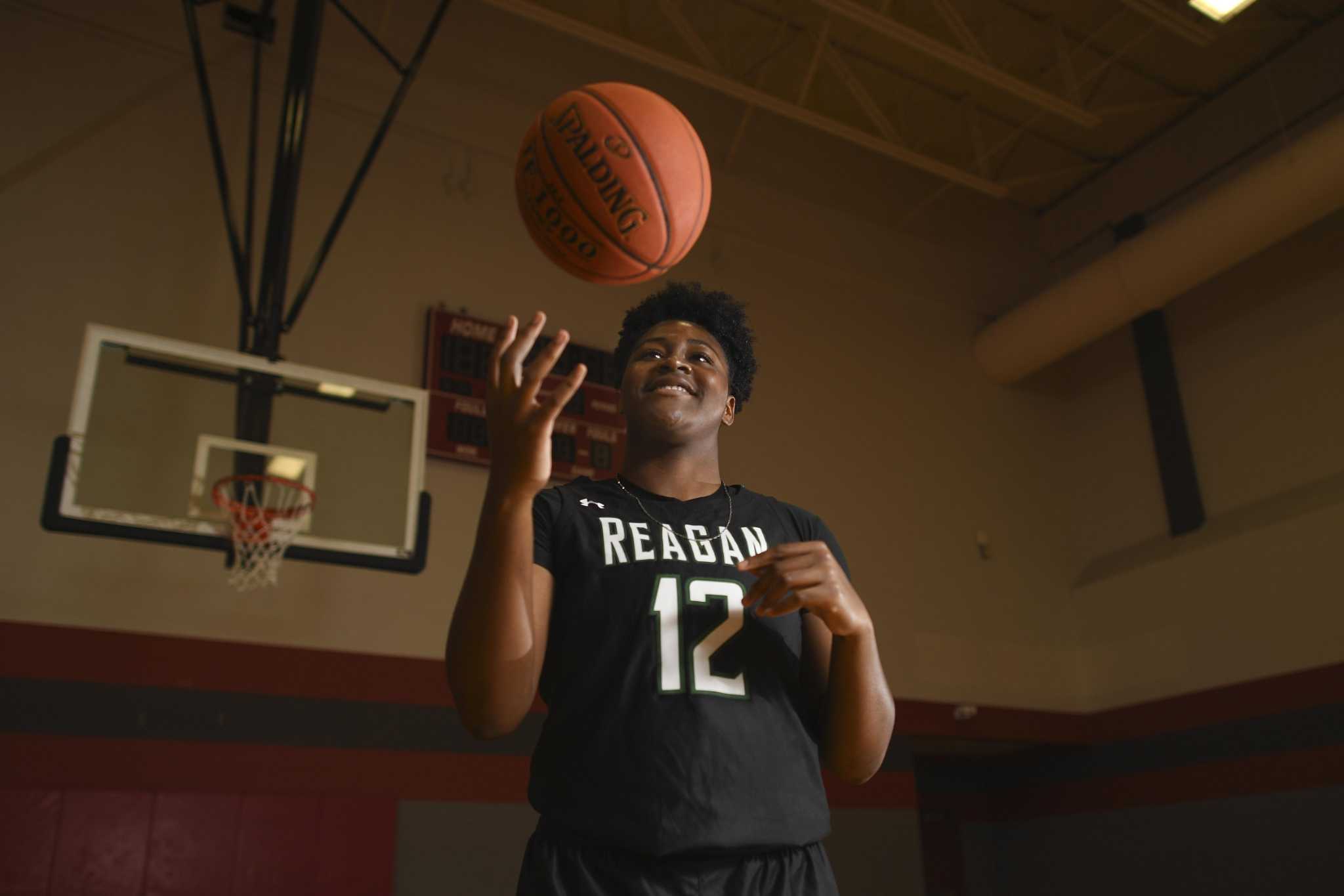 UIL denies eligibility of former Reagan basketball player at Midway