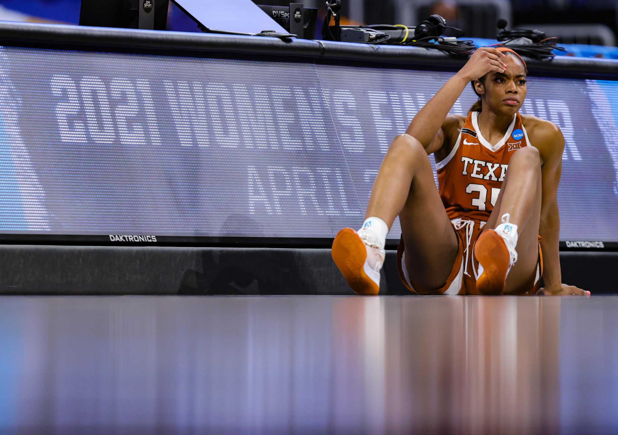 Texas’ Charli Collier has the look of No. 1 WNBA pick