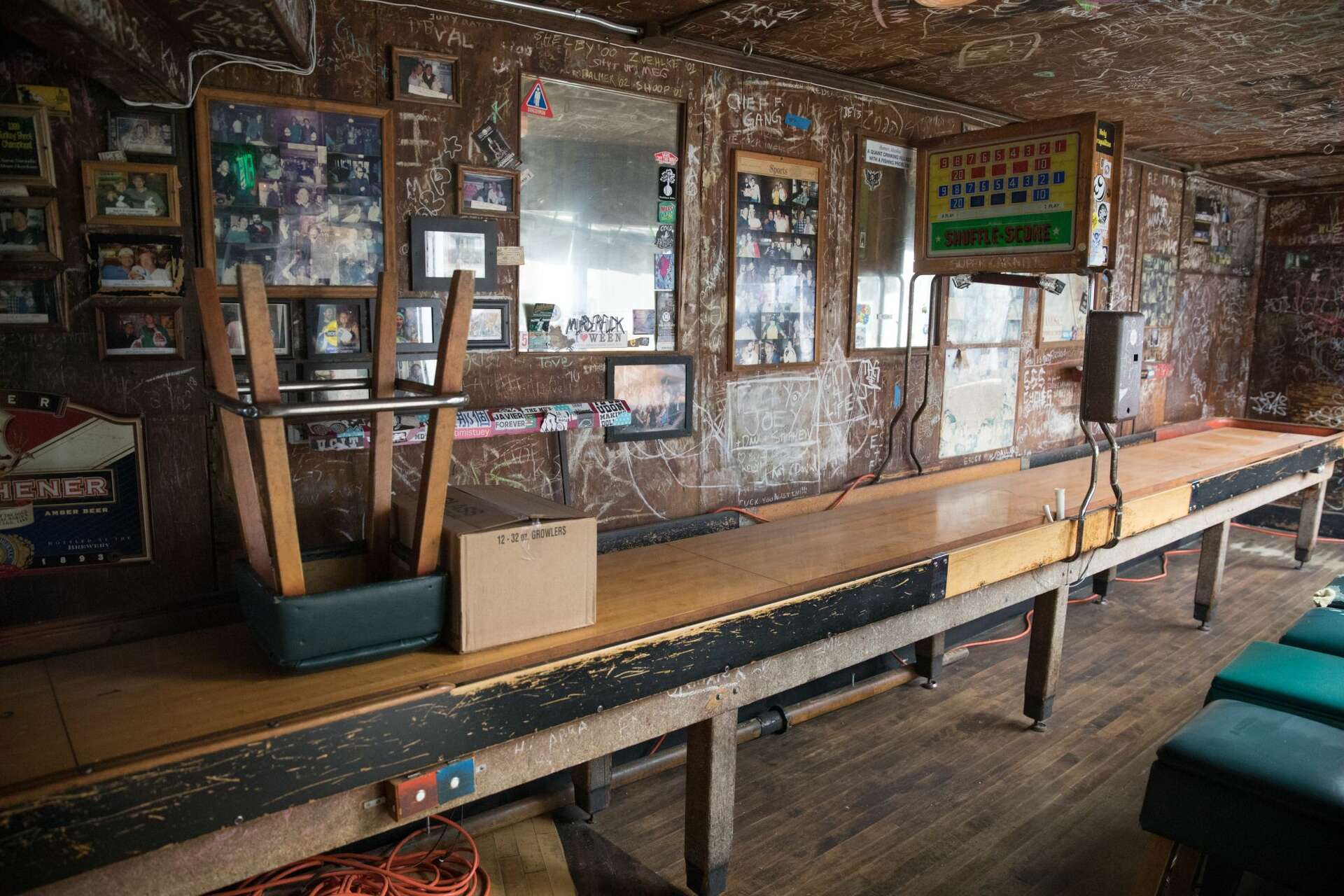 Here's why rolling 99-year-old Oakland dive bar Kingfish Pub across the ...