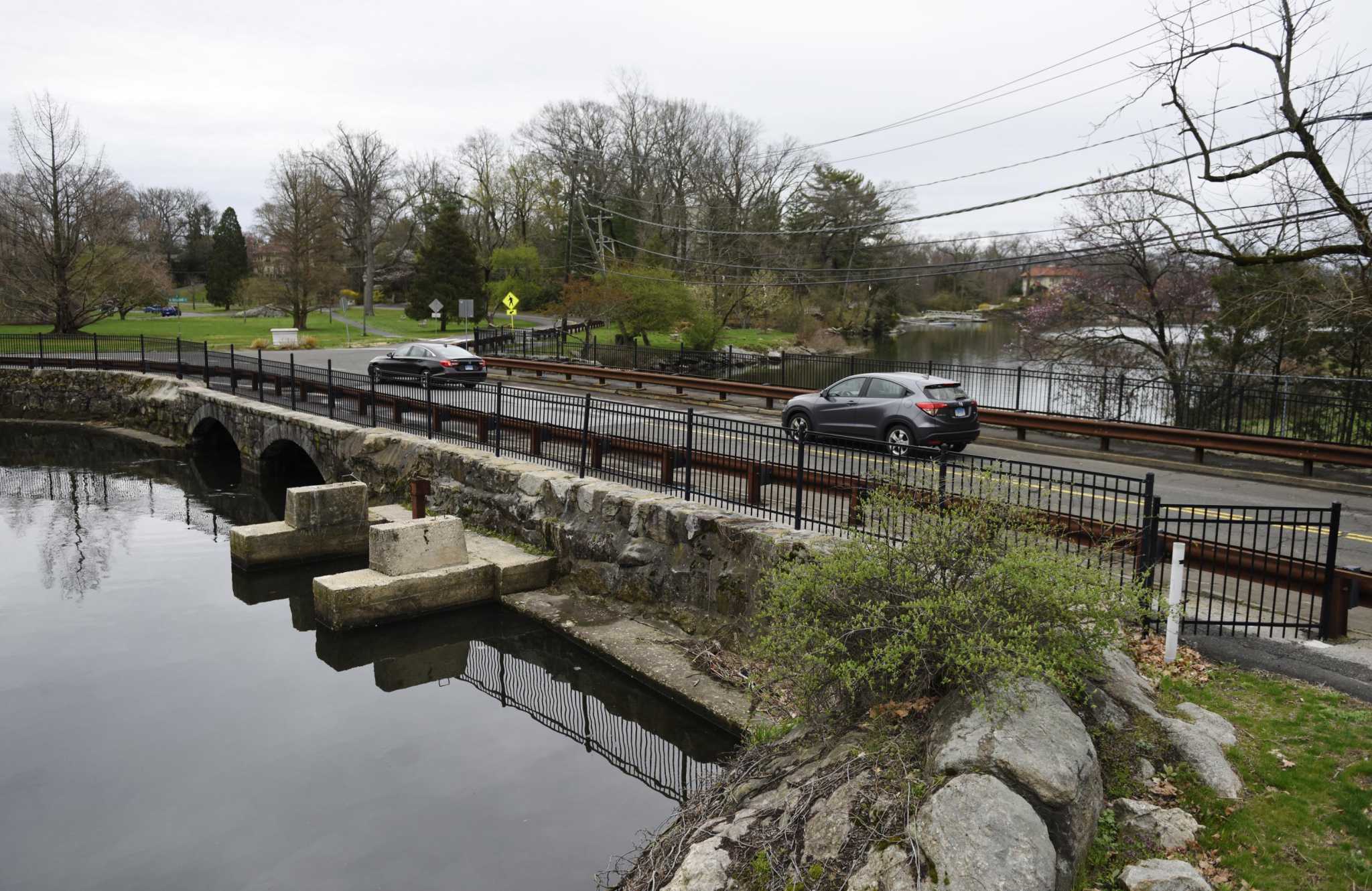 Drivers must put up with detours as Greenwich replaces obsolete and ...