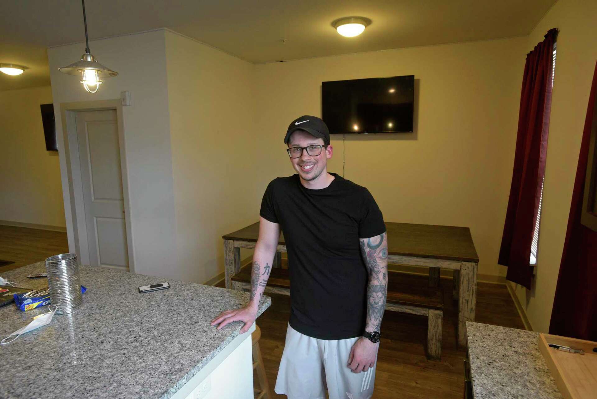 Ian Bick defrauded investors of nearly $500K. Now the Danbury man is telling his story in an HBO ...