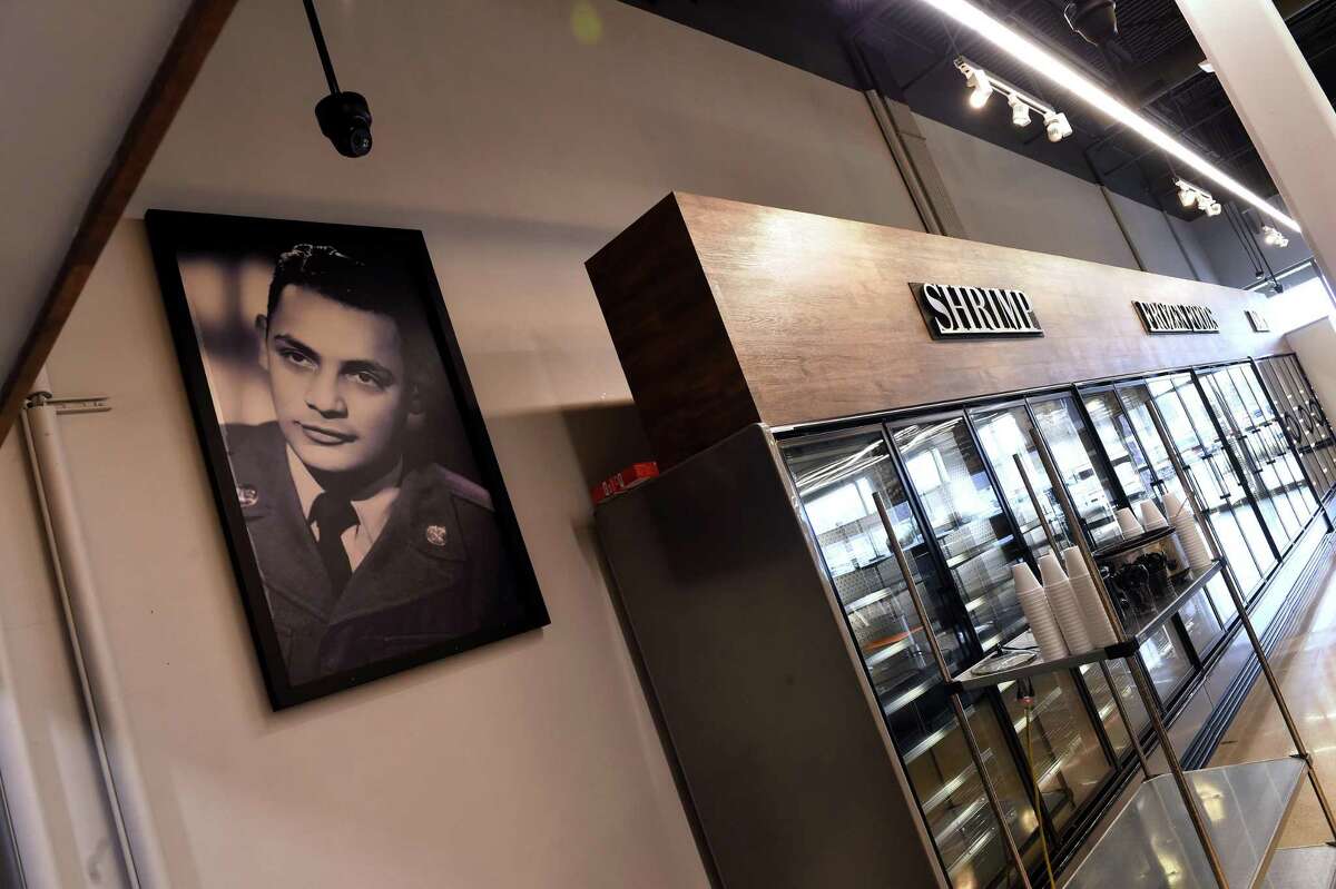 North Haven welcomes iconic New Haven supermarket Ferraro’s