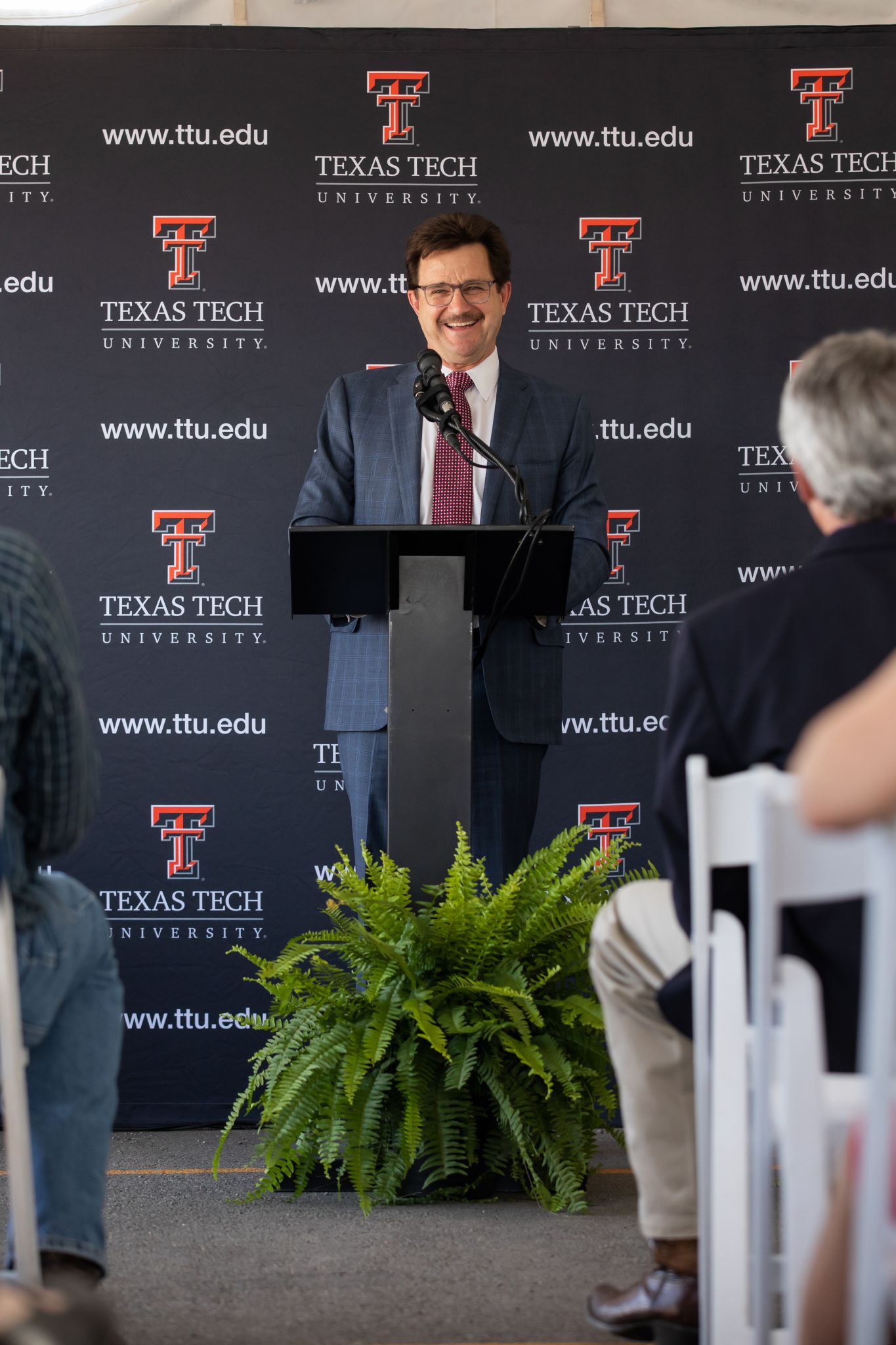 Rio Takeda and Eri Okayama lead a Japanese surge in the Women's British Open