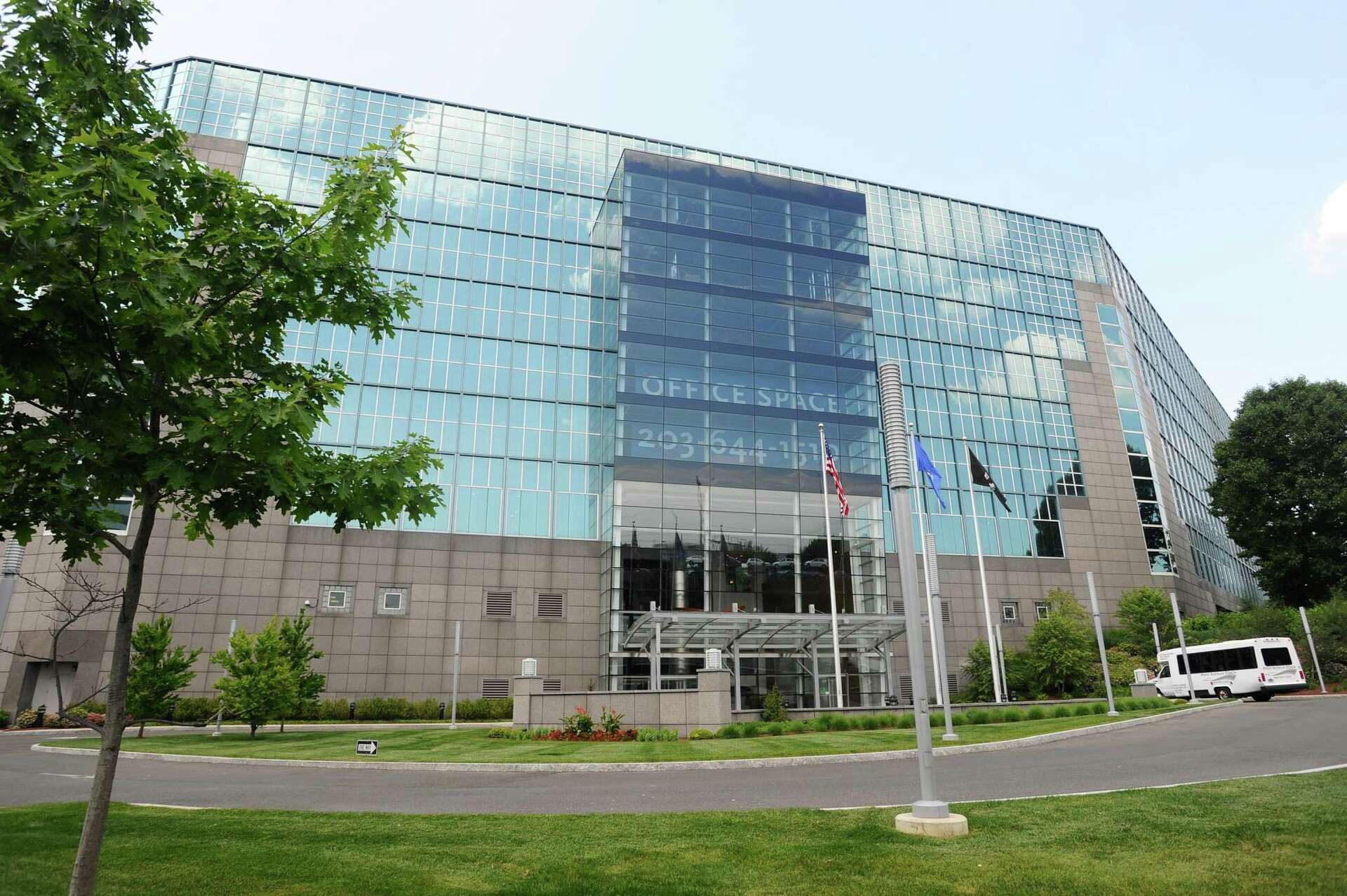 Webster Bank announces $10 billion merger plan, to open Stamford HQ