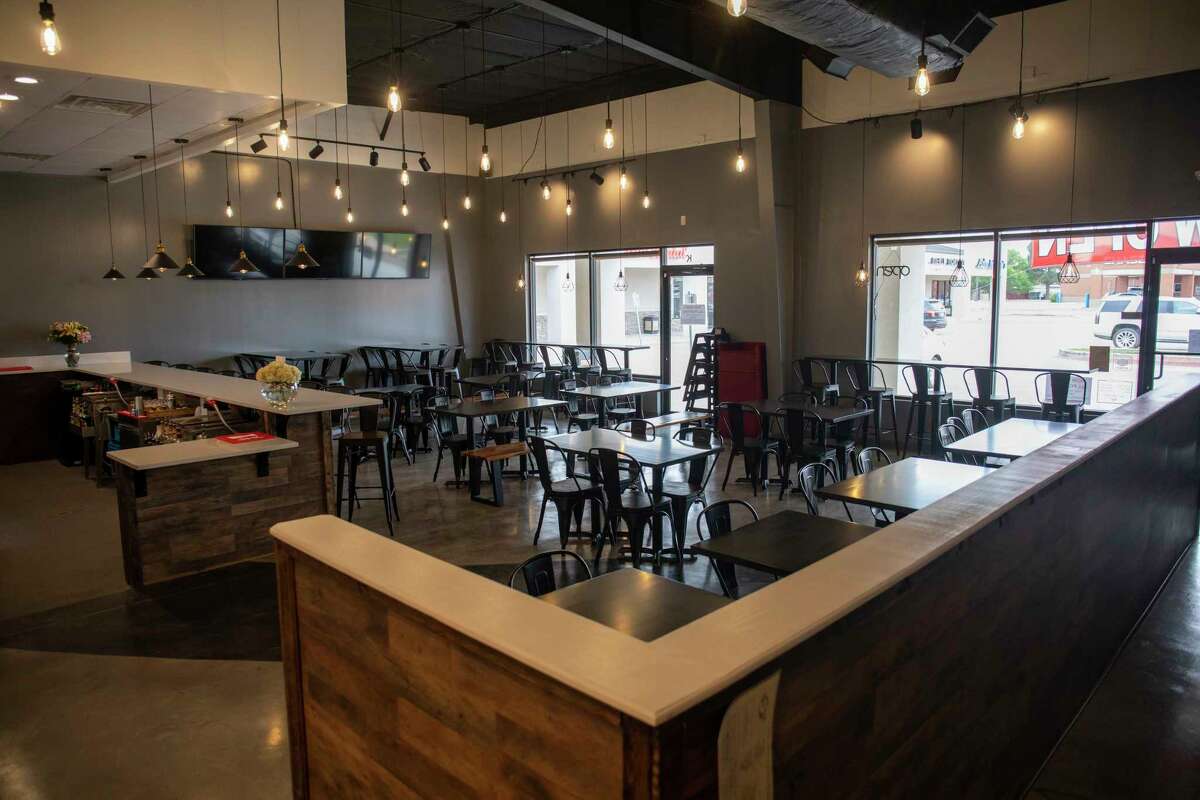 Small Bites: Fat Birds Wing Bar brings different wing experience to town