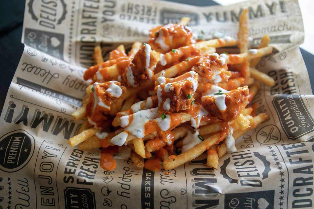 Small Bites: Fat Birds Wing Bar brings different wing experience to town