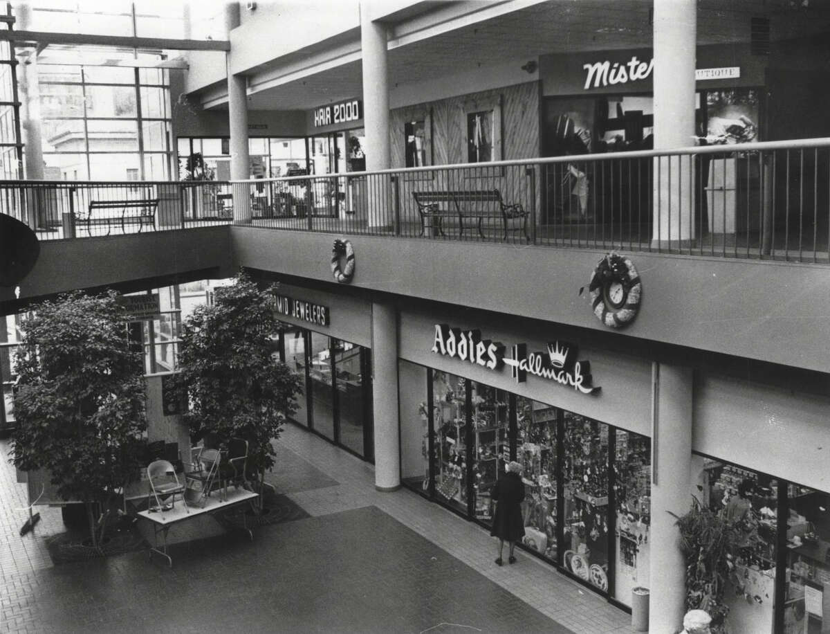 Era's end: Troy Atrium mall to be razed, rebuilt for apartments, parking