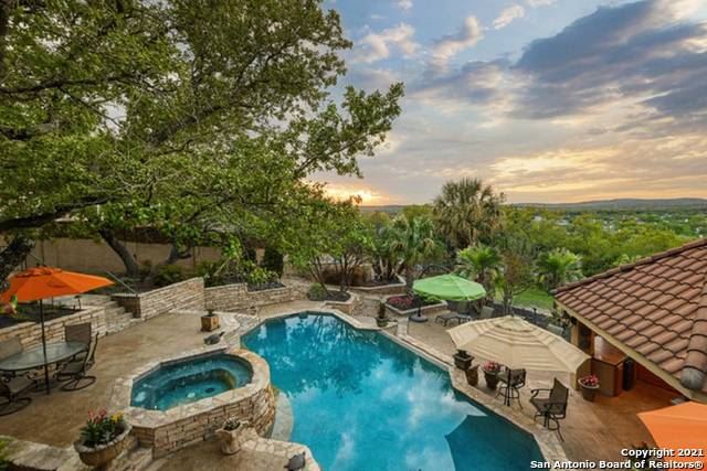 Photos: $1 million home in the Stone Oak area has 'infinite sunset views'