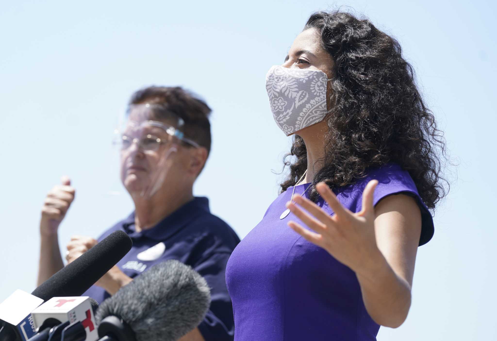 Harris County Judge Lina Hidalgo wins award from Democratic group