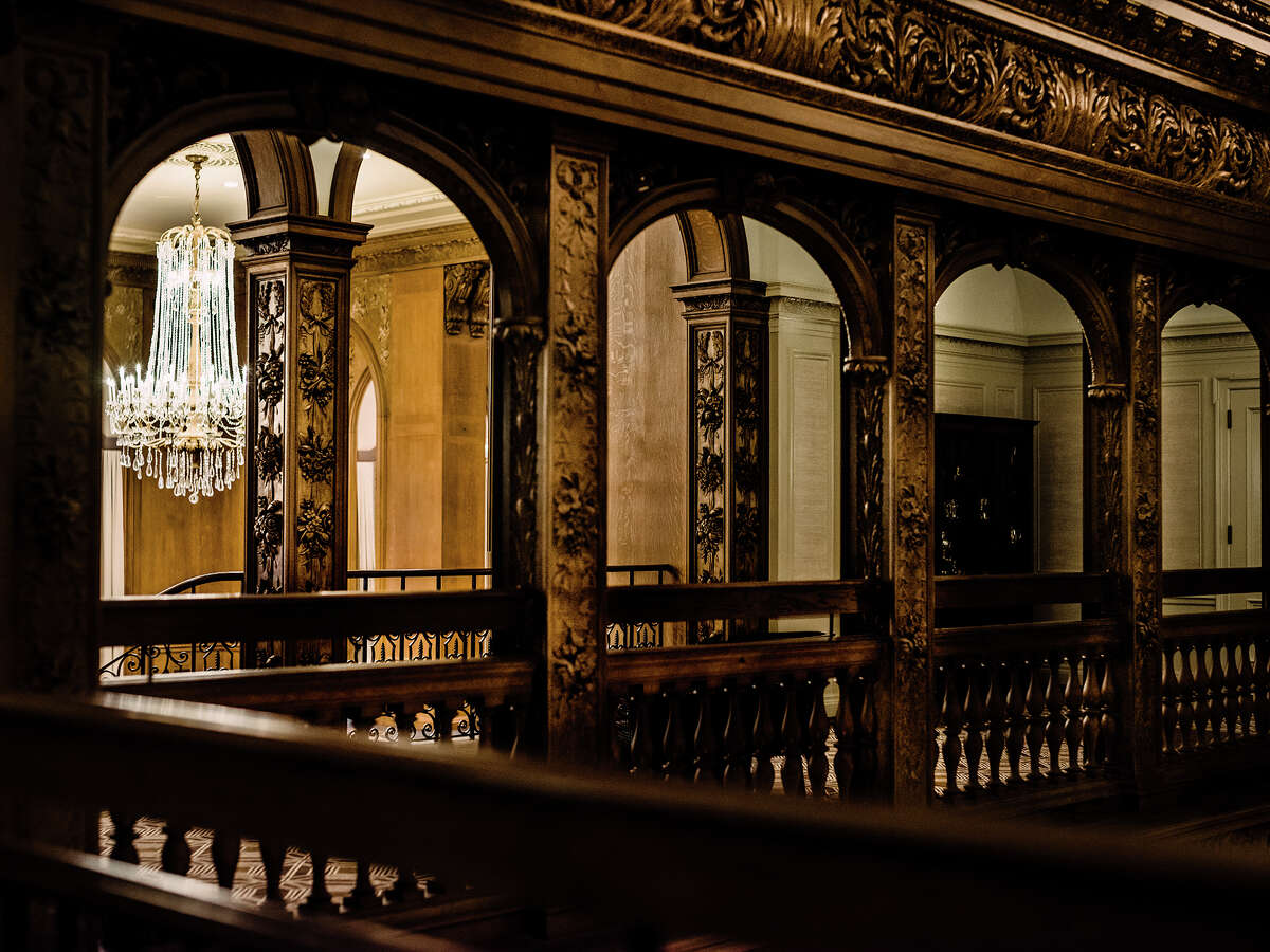 Roaring '20s: Downtown Seattle's historic Fairmont Olympic Hotel to ...