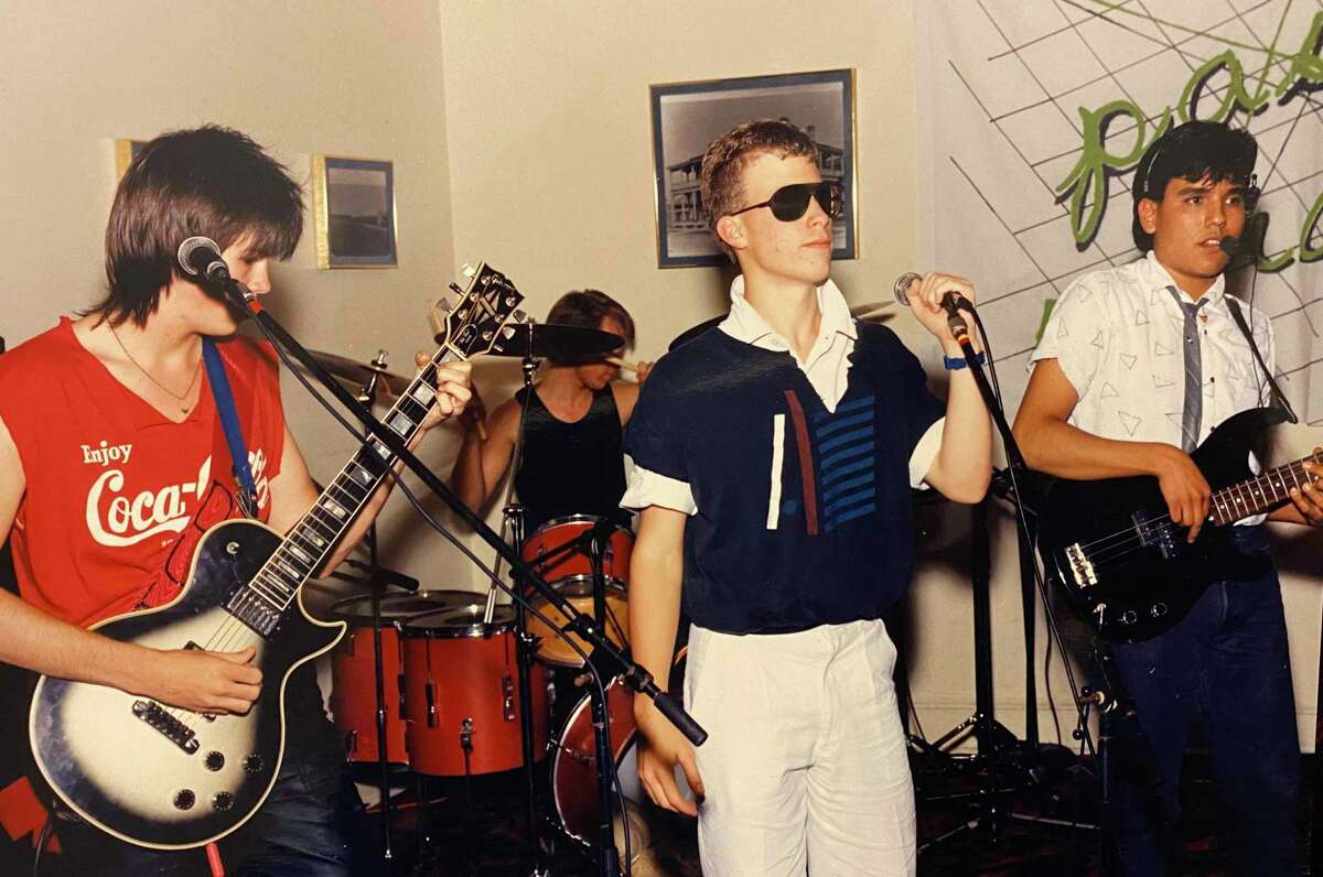 San Antonio band Passing Strangers turns back time with new wave and ...