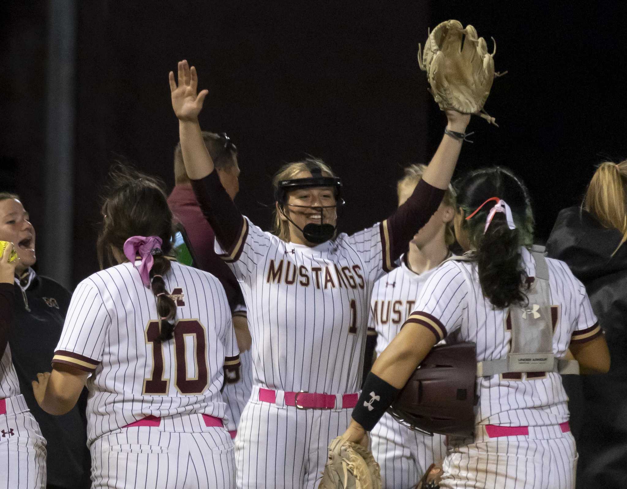 SOFTBALL: Tamborello pitches no-hitter, Magnolia West wins 19-5A title